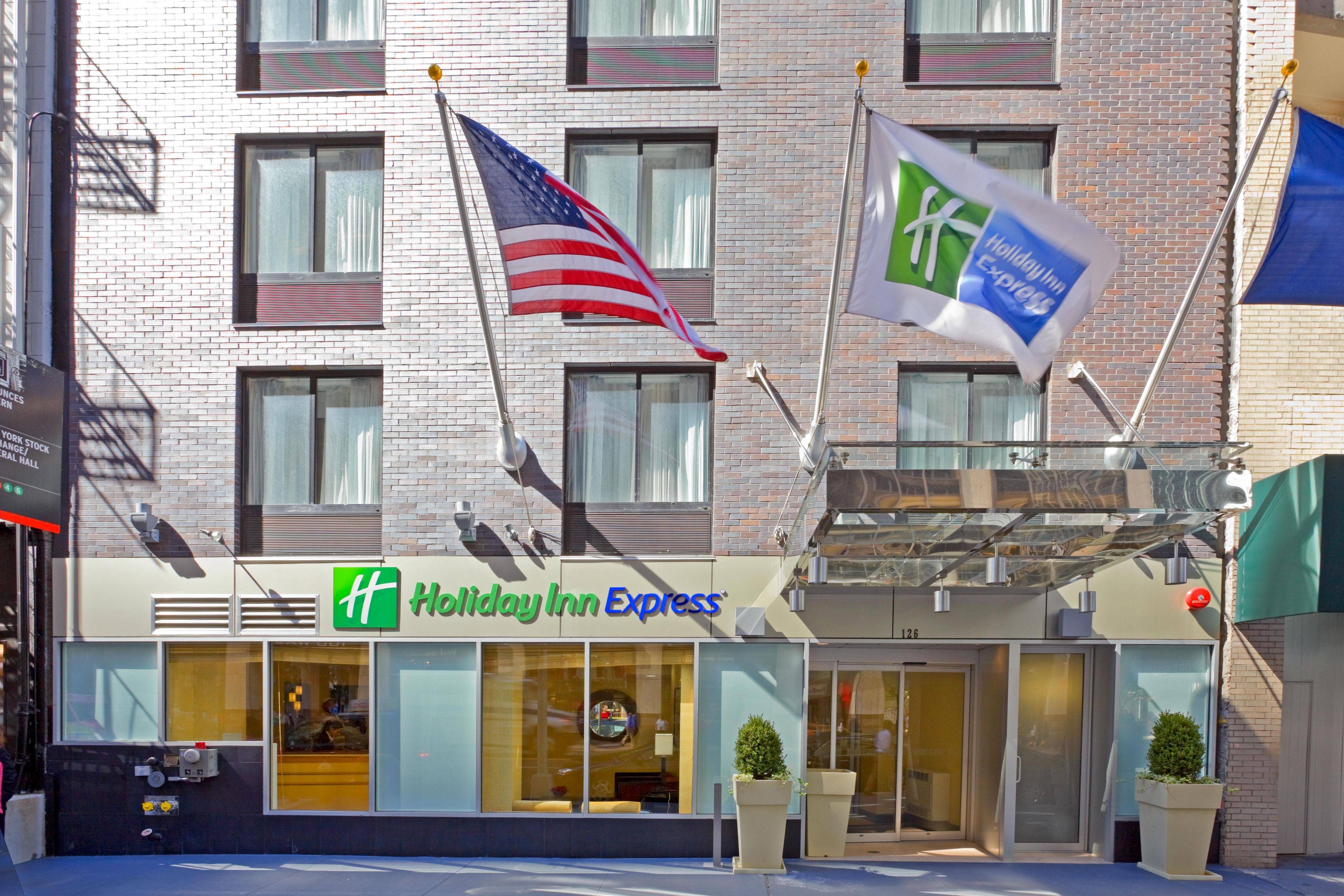 Holiday Inn Express Wall Street, New York, NY : -69% during the day ...