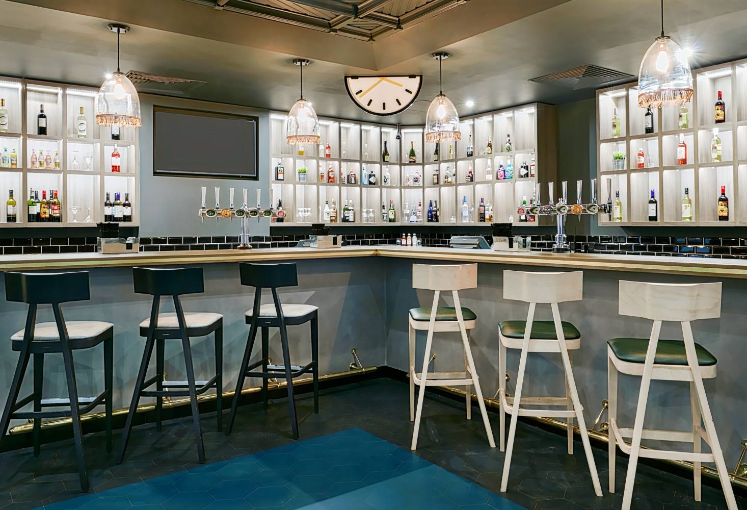 Leonardo Hotel Manchester Central, Greater Manchester : -14% during the ...