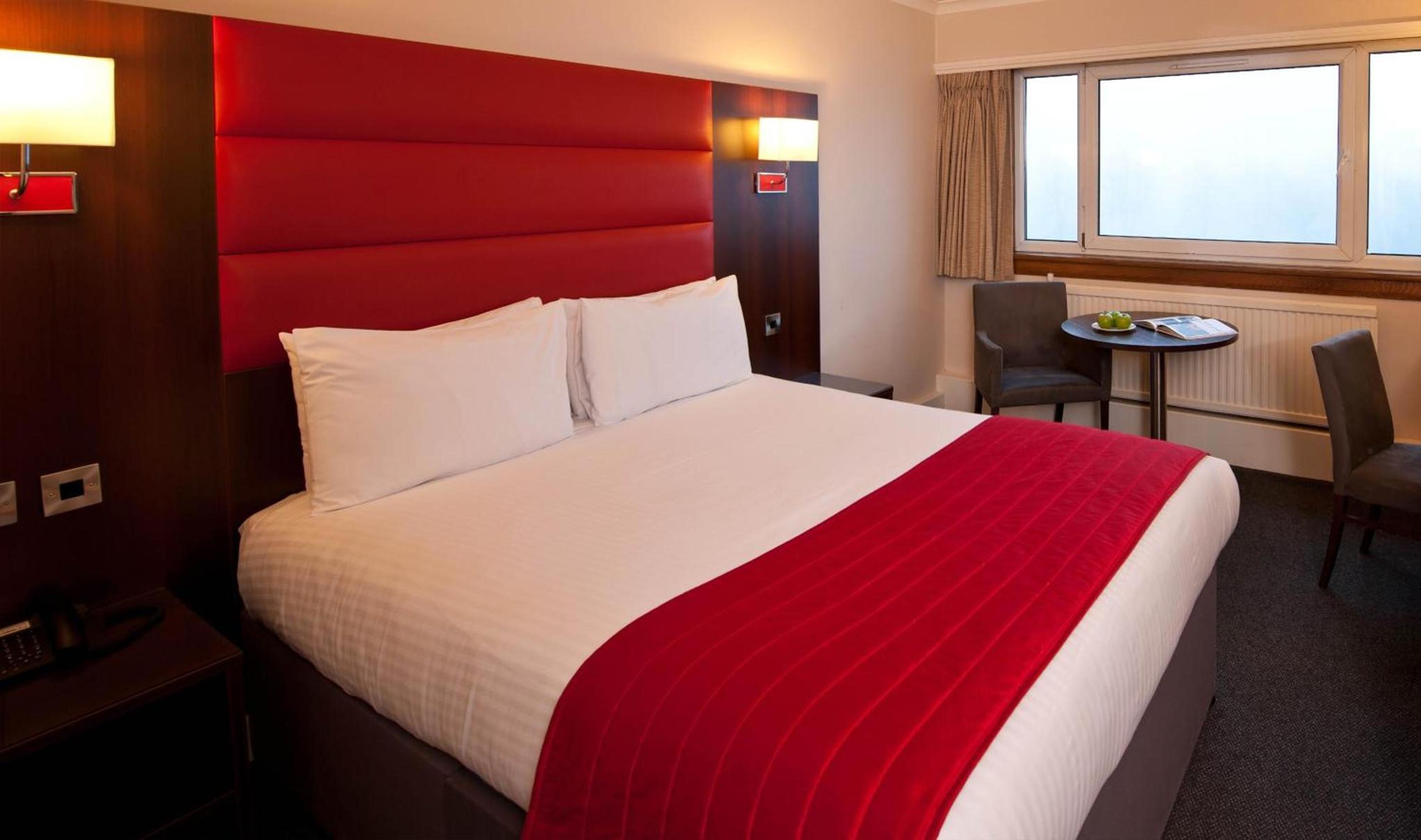 Leonardo Inn Hotel Glasgow West End, Scotland : -27% during the day ... Leonardo Inn Hotel Glasgow West End, Scotland : -27% during the day ...