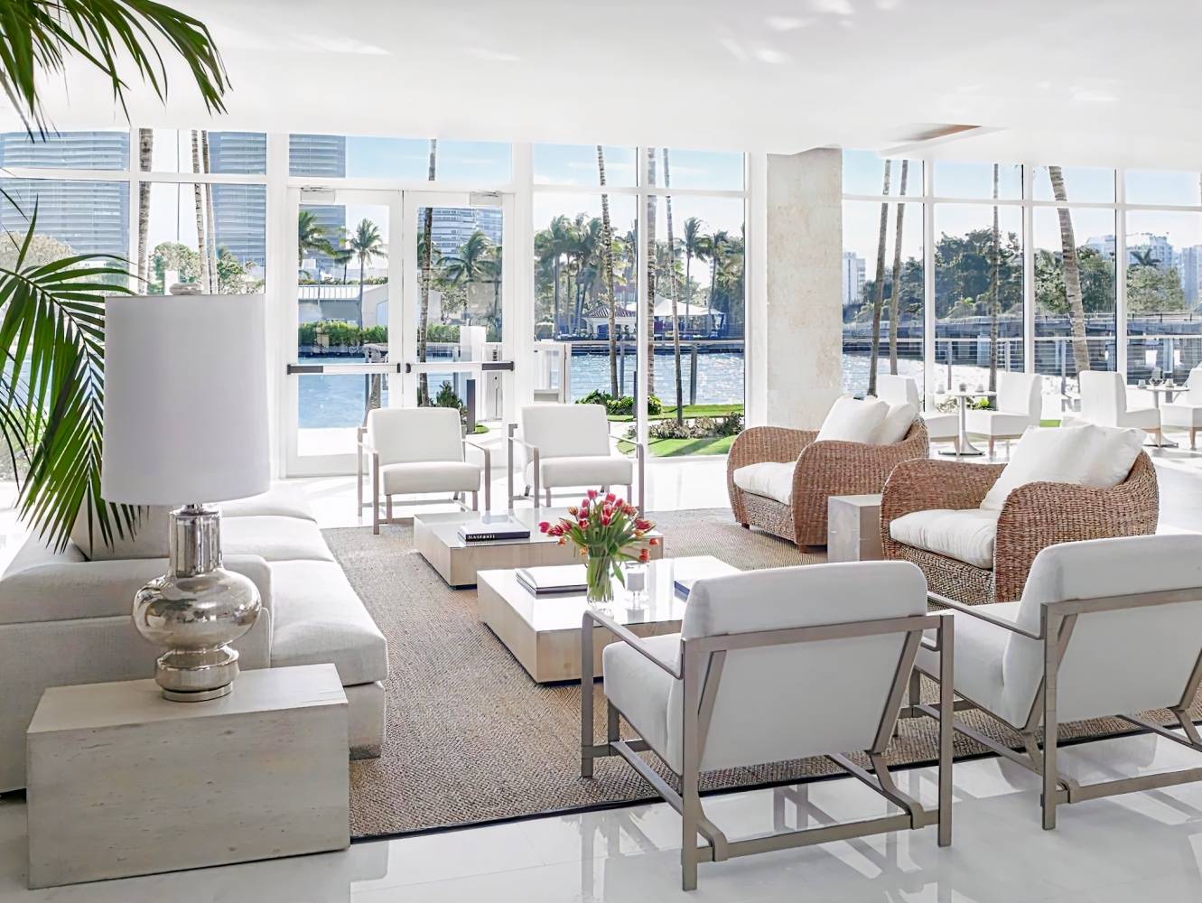 Grand Beach Hotel Bay Harbor, Bay Harbor Islands : -47% during the day ...