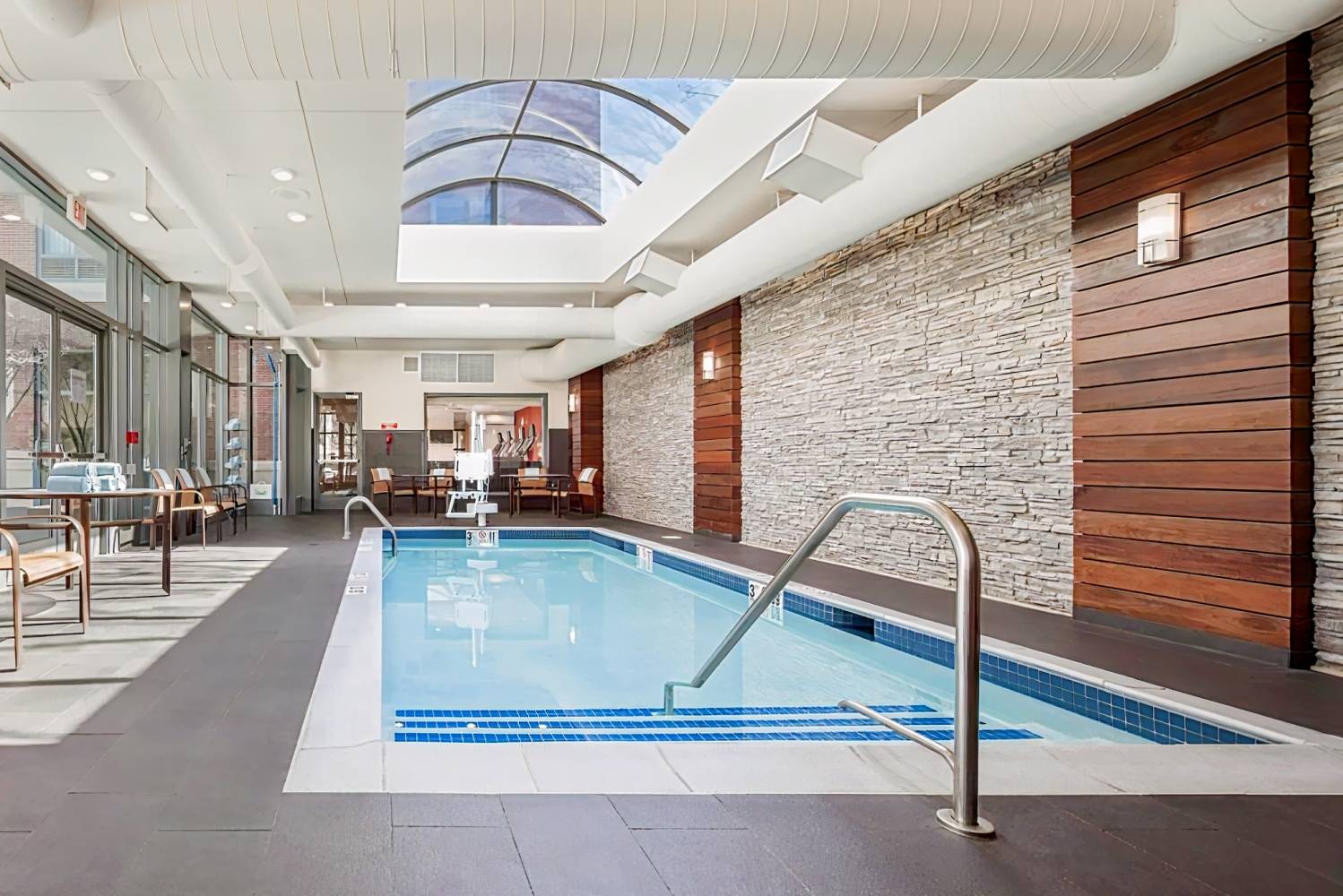 Courtyard by Marriott Boston Brookline, Coolidge Corner South Side ...