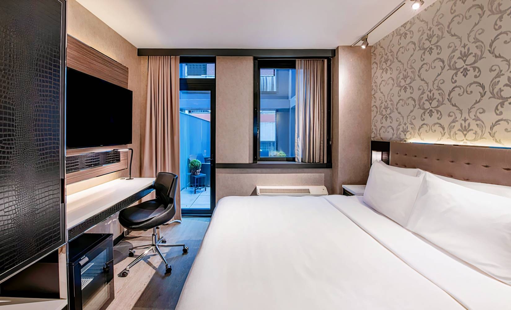 Hourly Hotels : Hotel rooms for a few hours - Dayuse.com