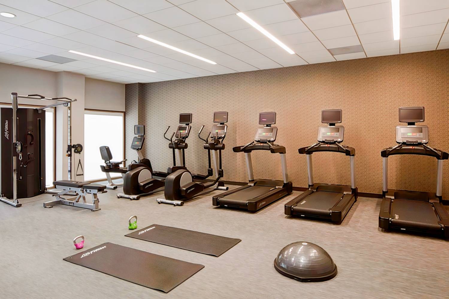 Courtyard by Marriott Los Angeles LAX/Century Boulevard, Los Angeles ...