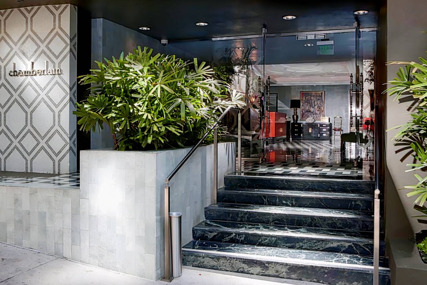 Chamberlain West Hollywood Hotel, Central LA : -28% during the day ...