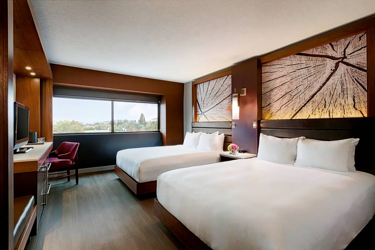 Walnut Creek Marriott, Walnut Creek : hotel during the day - Dayuse.com