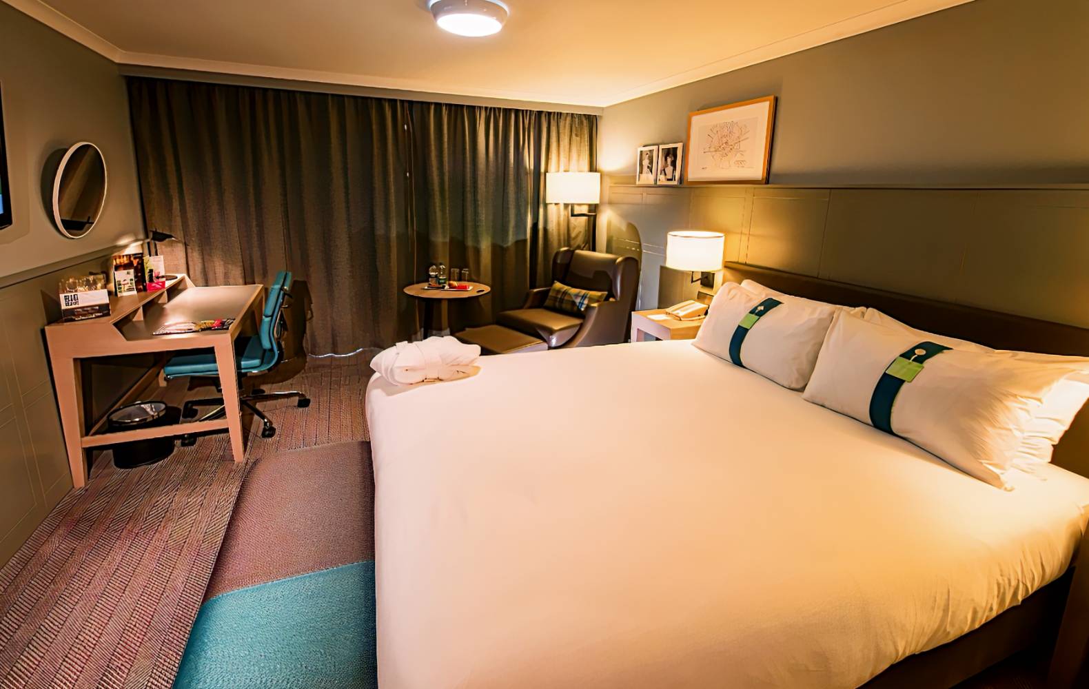 Holiday Inn Edinburgh Zoo, Corstorphine : -31% during the day - Dayuse ...