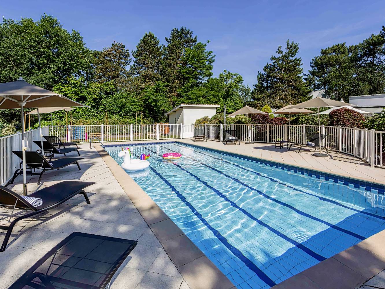 Novotel Bordeaux Merignac, Mérignac : hotel during the day - Dayuse.sg