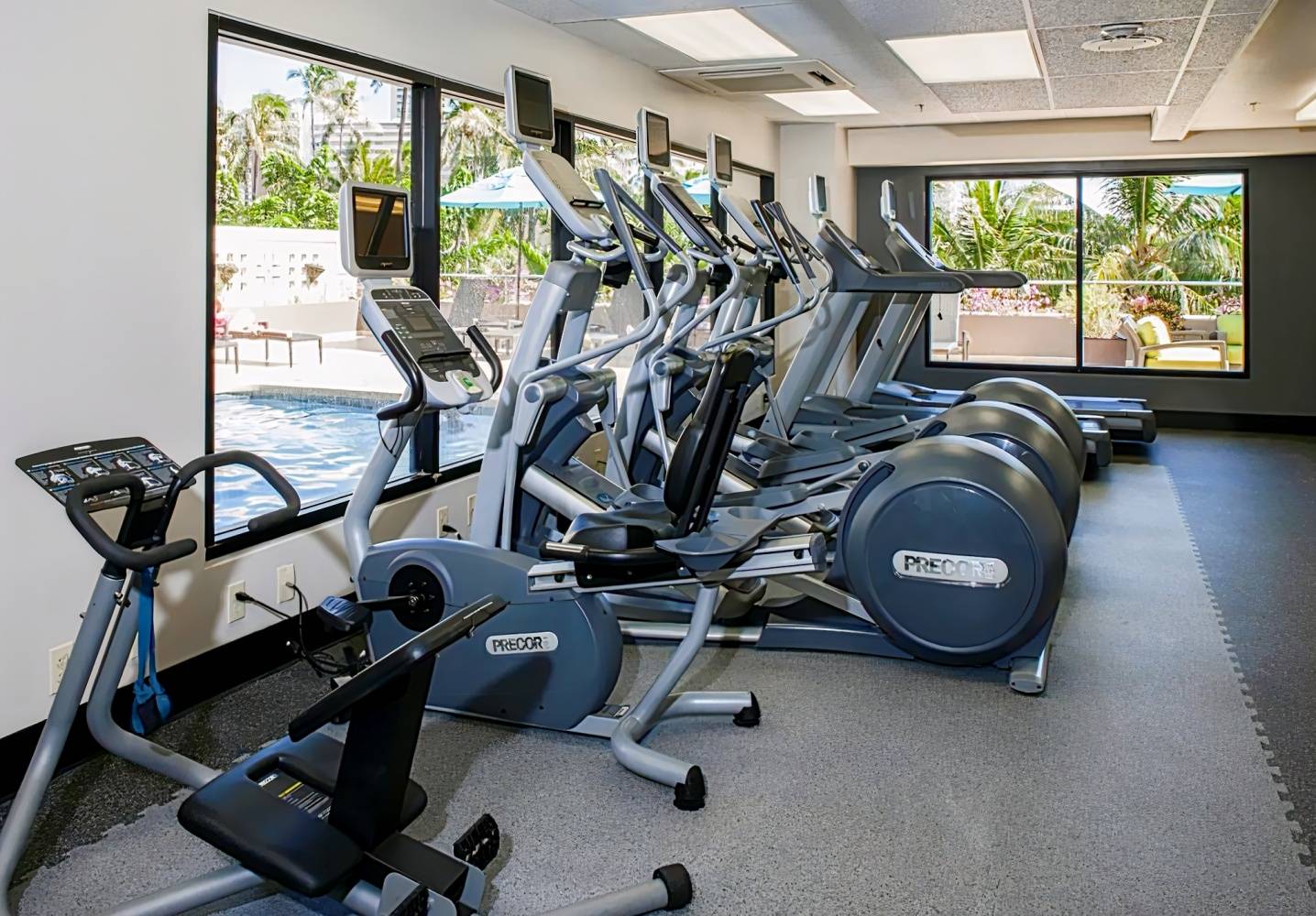 DoubleTree by Hilton Alana - Waikiki Beach, Honolulu, HI : -71% during ...