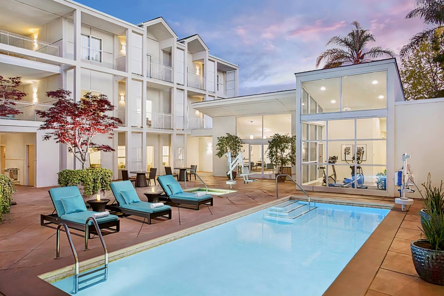 Corporate Inn Sunnyvale, Sunnyvale : hotel during the day - Dayuse.com