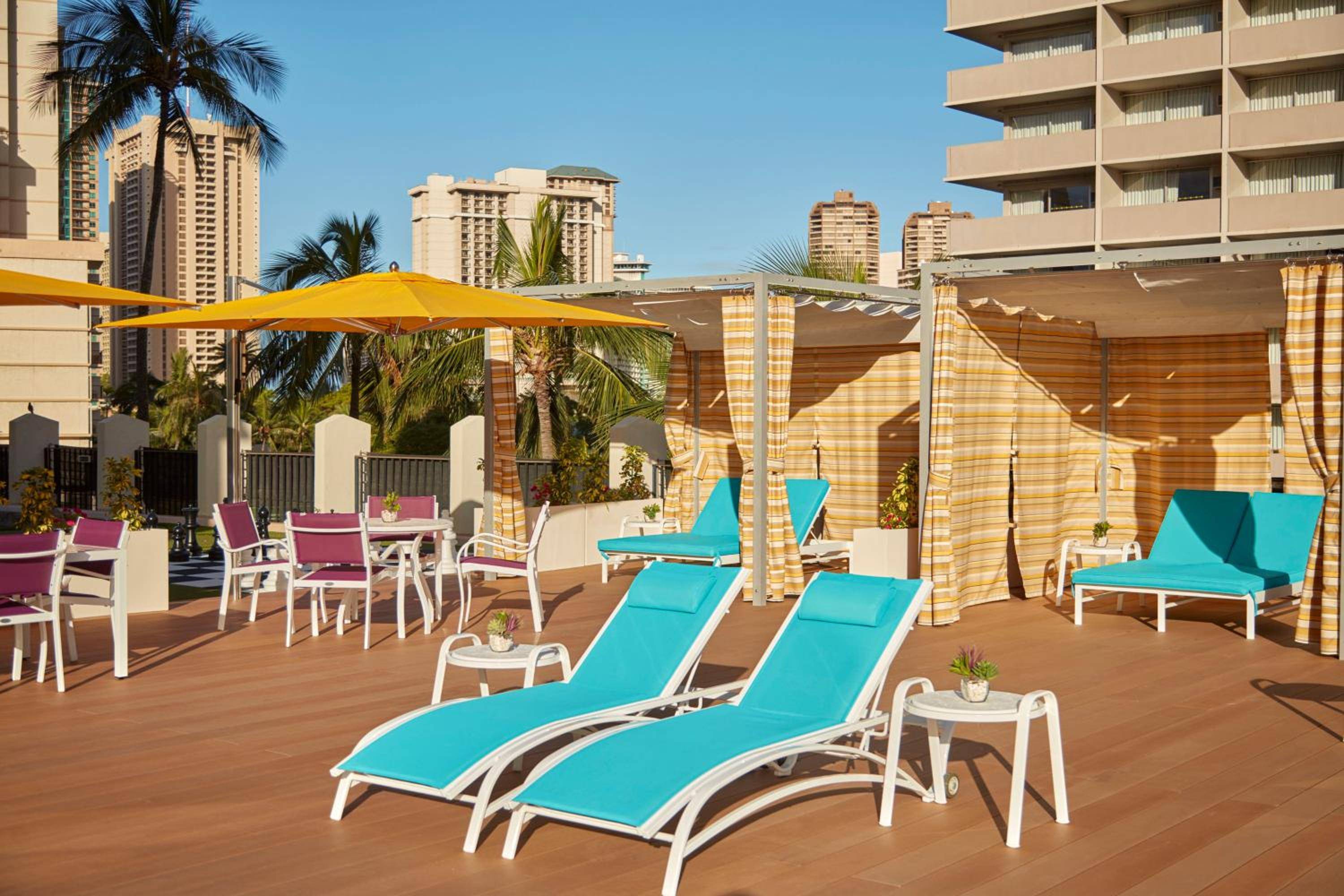 Holiday Inn Express Waikiki, an IHG Hotel, Waikiki : -50% during the ...