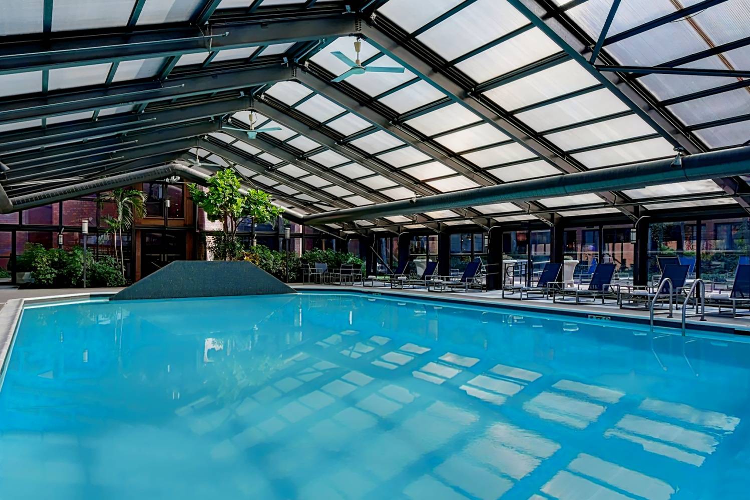 Hourly Hotels : Hotel rooms for a few hours - Dayuse.com