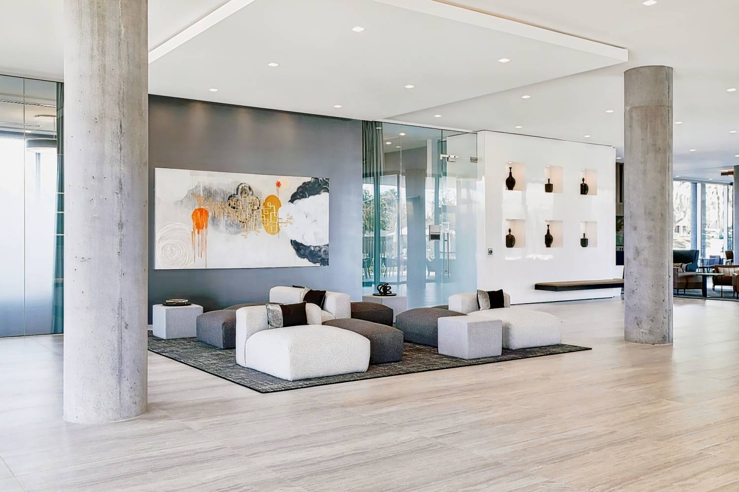 AC Hotel by Marriott Phoenix Biltmore, Camelback East Village : -57% ...