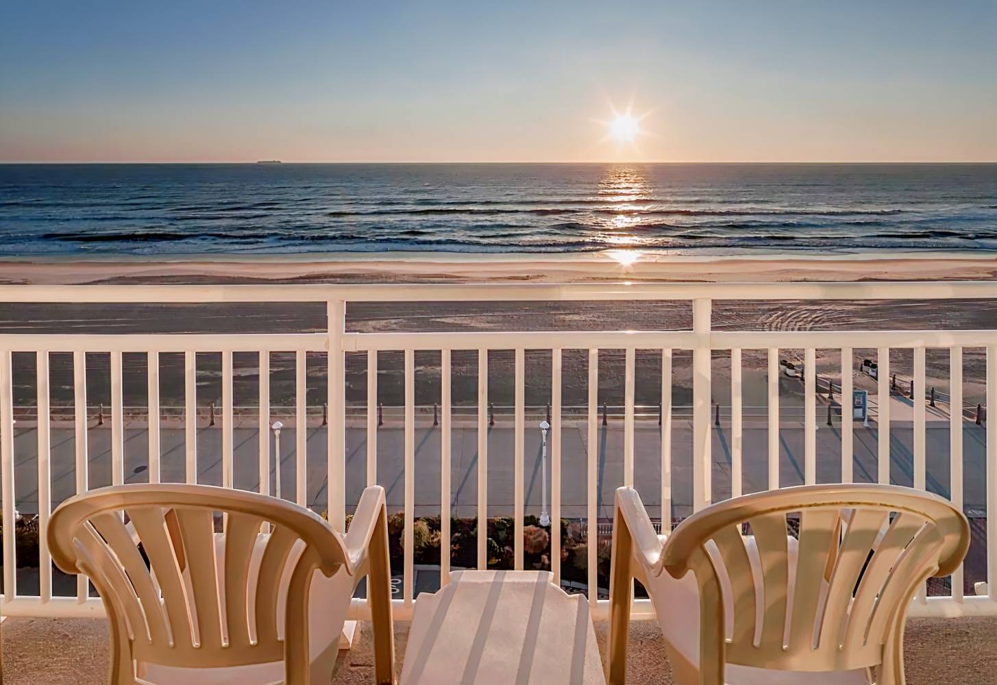 Courtyard Virginia Beach Oceanfront / North 37th Street, North Virginia ...