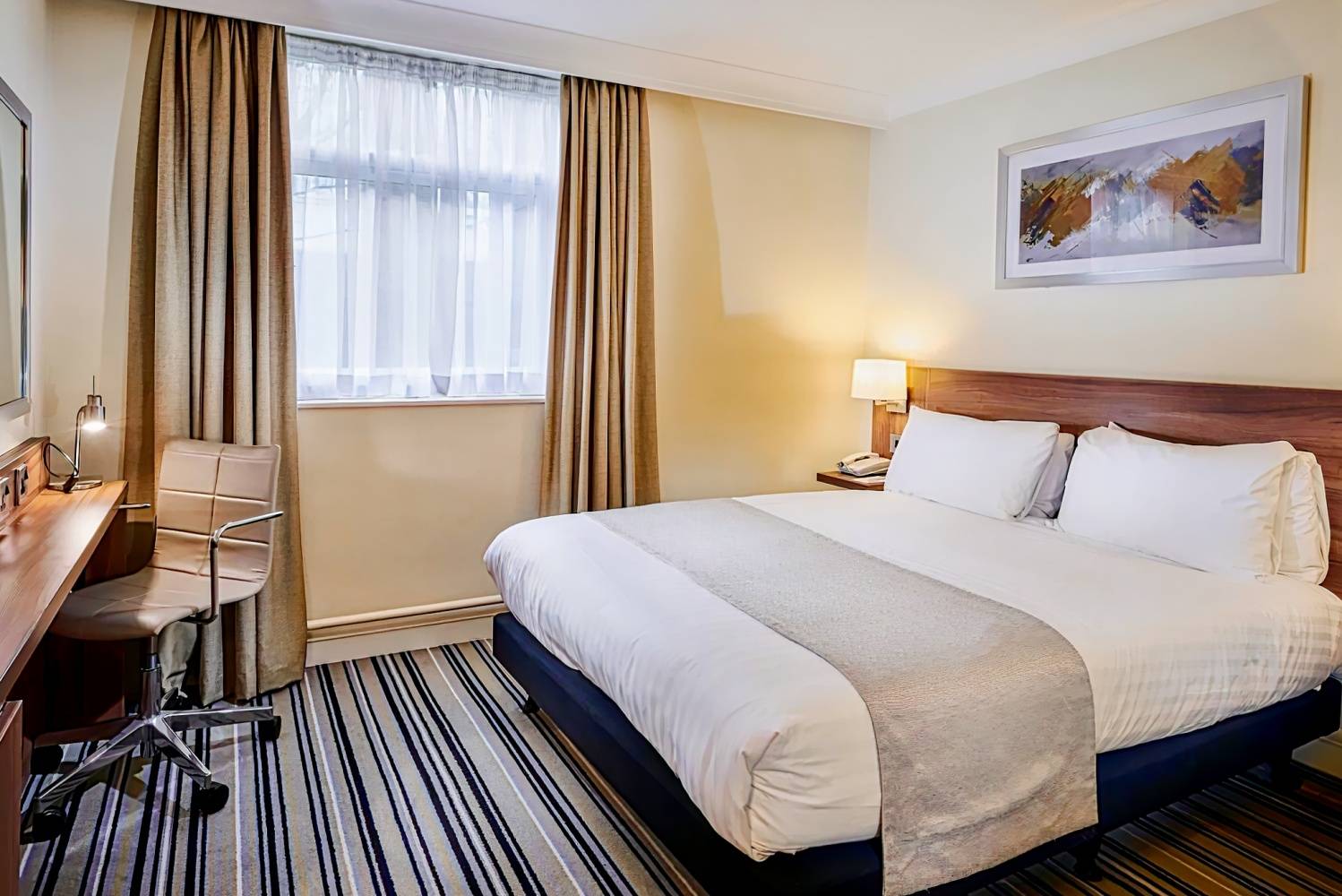 Holiday Inn Leeds Garforth, West Yorkshire : hotel during the day ...