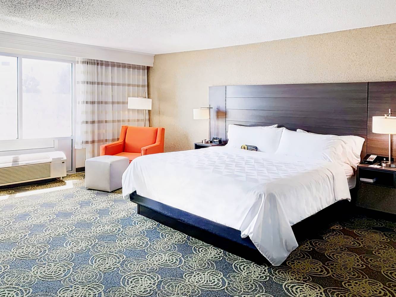 Holiday Inn Charlottesville-Univ Area, The Meadows : -35% during the ...