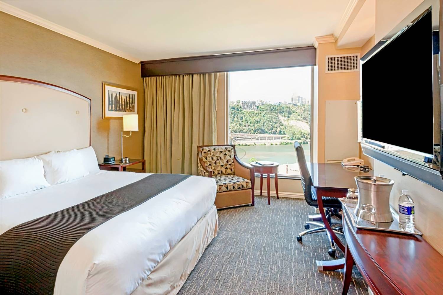 Day Hotels Rooms in United States • Hourly Hotels | Dayuse