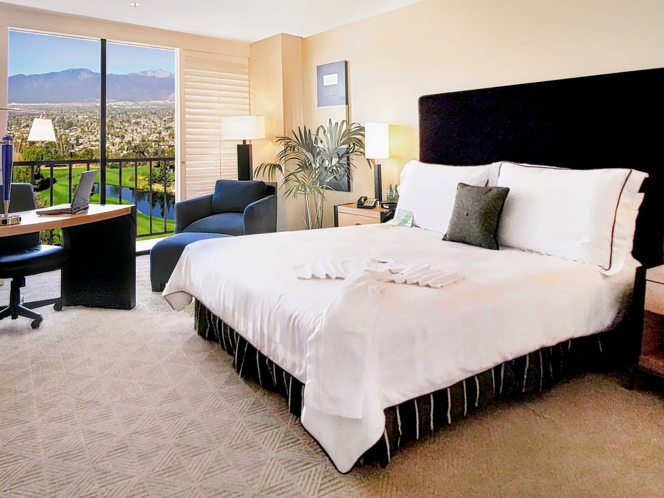 Pacific Palms Resort, City of Industry, CA : -48% during the day ...