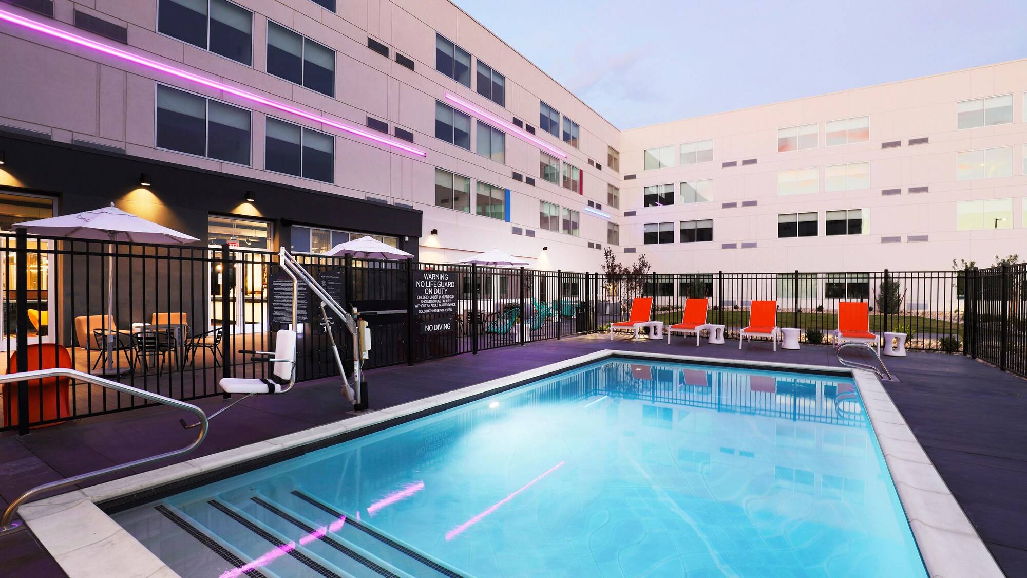 Aloft by Marriott Reno Tahoe International Airport, Reno : -24% during ...