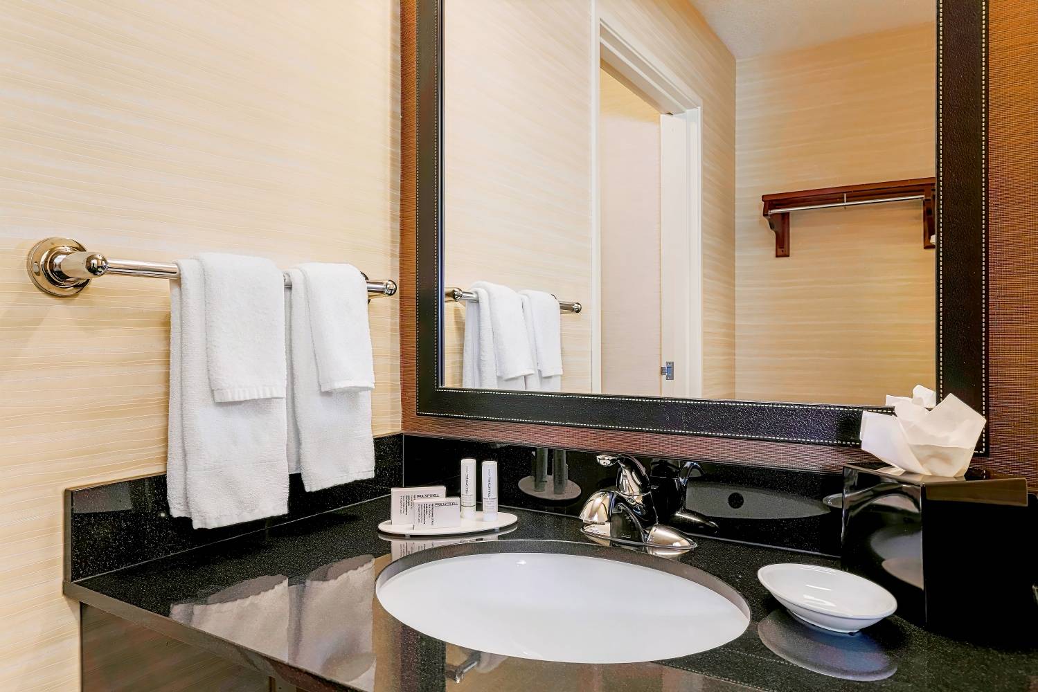 Rooms by the hour rentals near me - Dayuse.com