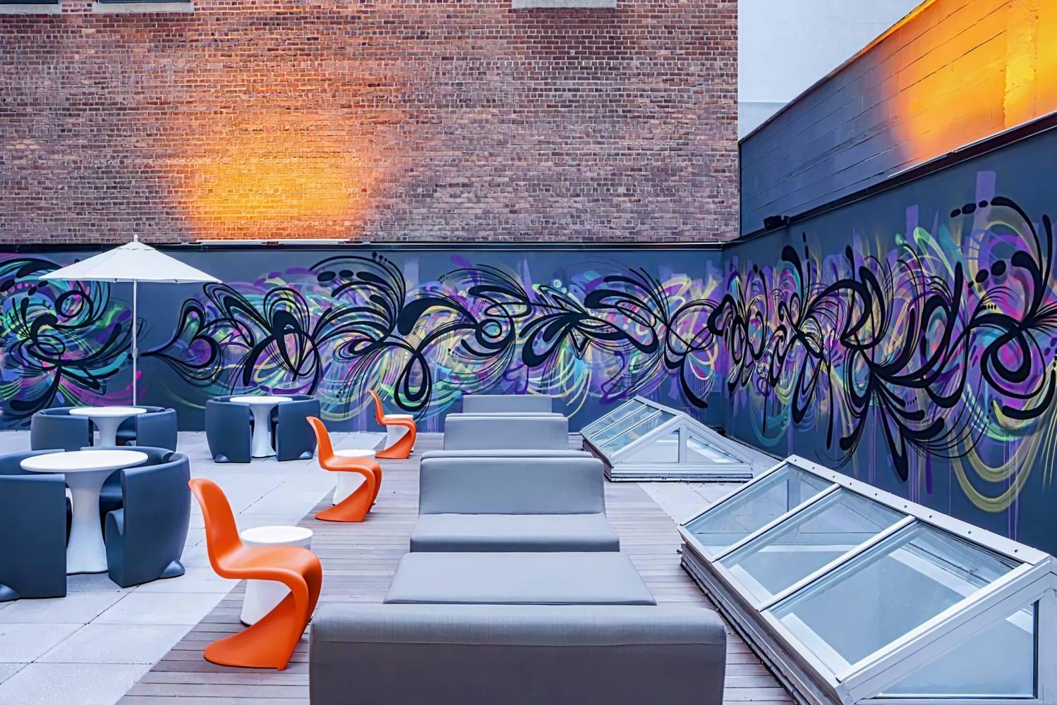 Aloft Long Island City, Long Island City : -49% during the day - Dayuse.com