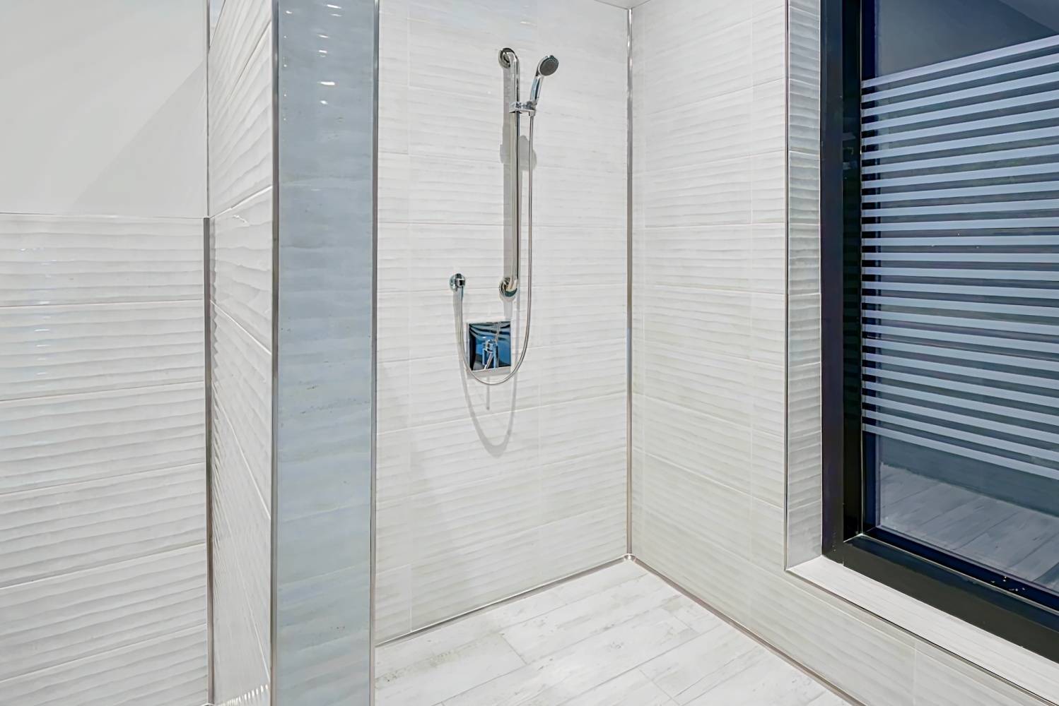 Holiday Inn Express Boston Logan Airport - Revere, Revere : hotel ...