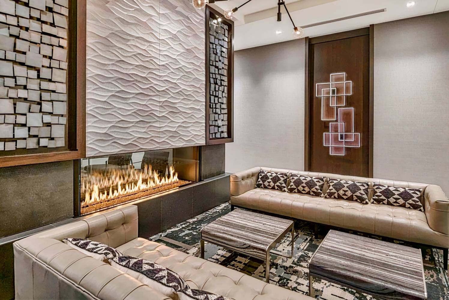 Holiday Inn Express Boston Logan Airport - Revere, Revere : hotel ...