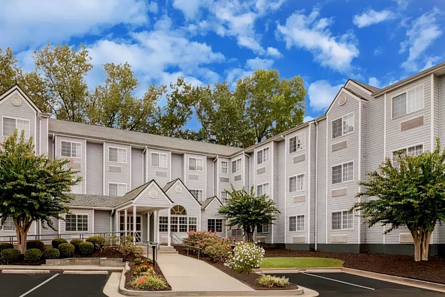 Microtel Inn & Suites by Wyndham Atlanta Buckhead Area , Atlanta : -23% ...