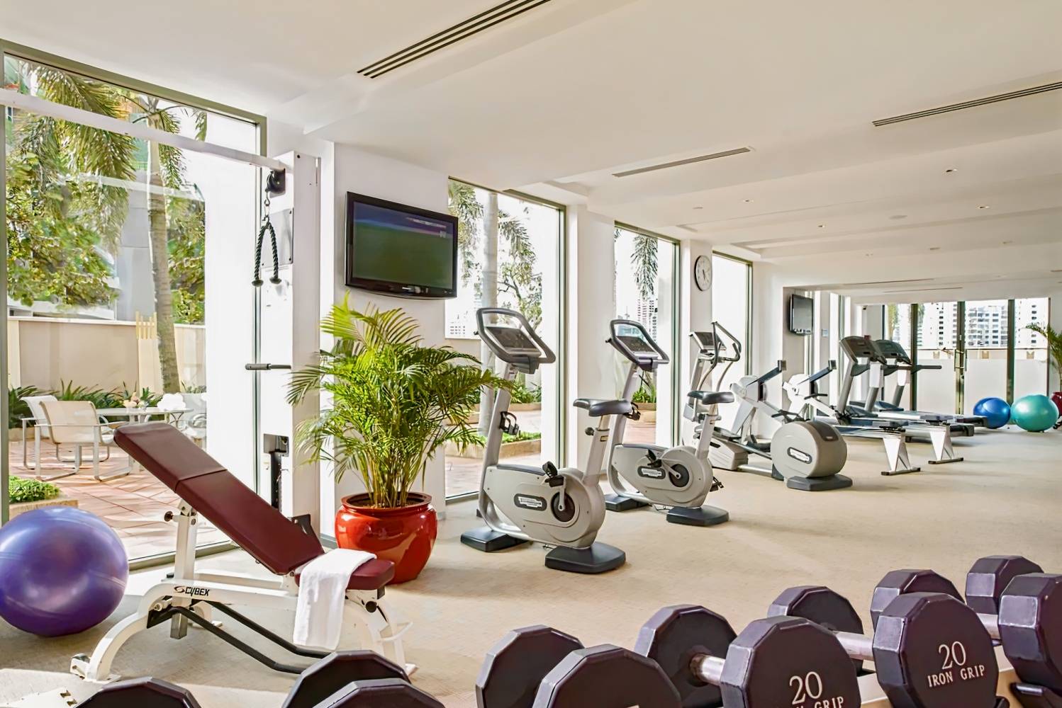 Dayuse Hotels in Singapore • Hotels by the hour | Dayuse.sg