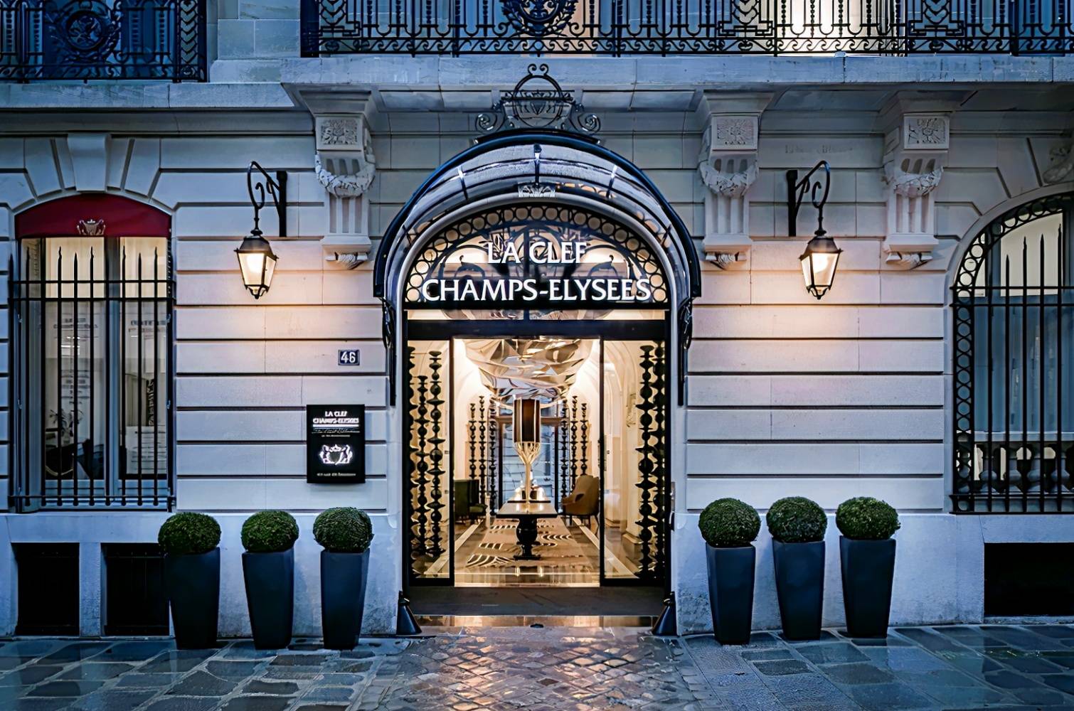 La Clef Champs-Élysées Paris by The Crest Collection, Paris 8ème : -36% ...