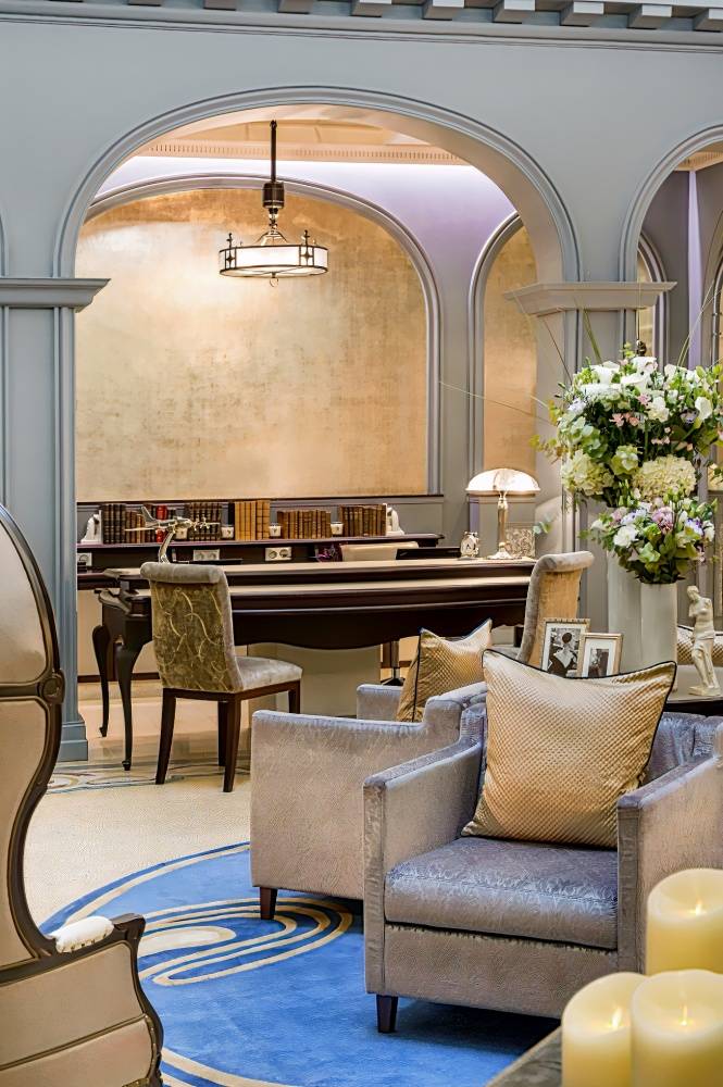 La Clef Louvre Paris by The Crest Collection, Paris 1er : -36% during ...