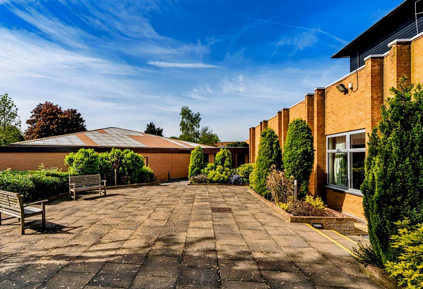 Holiday Inn Gloucester - Cheltenham, an IHG Hotel, Barnwood : -22% 日間 ...