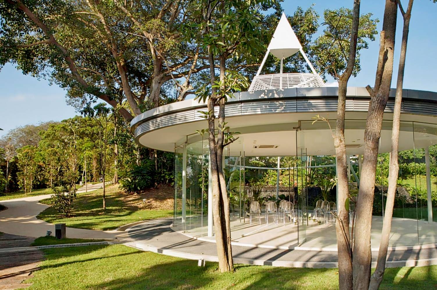 Amara Sanctuary Resort Sentosa, Southern Islands : -49% during the day ...