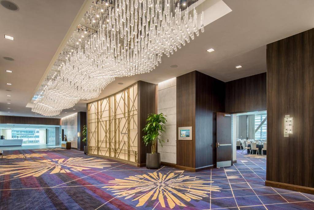 在Dayuse.com.hk，預訂位於Seattle, WA 的 Embassy Suites by Hilton Seattle ...