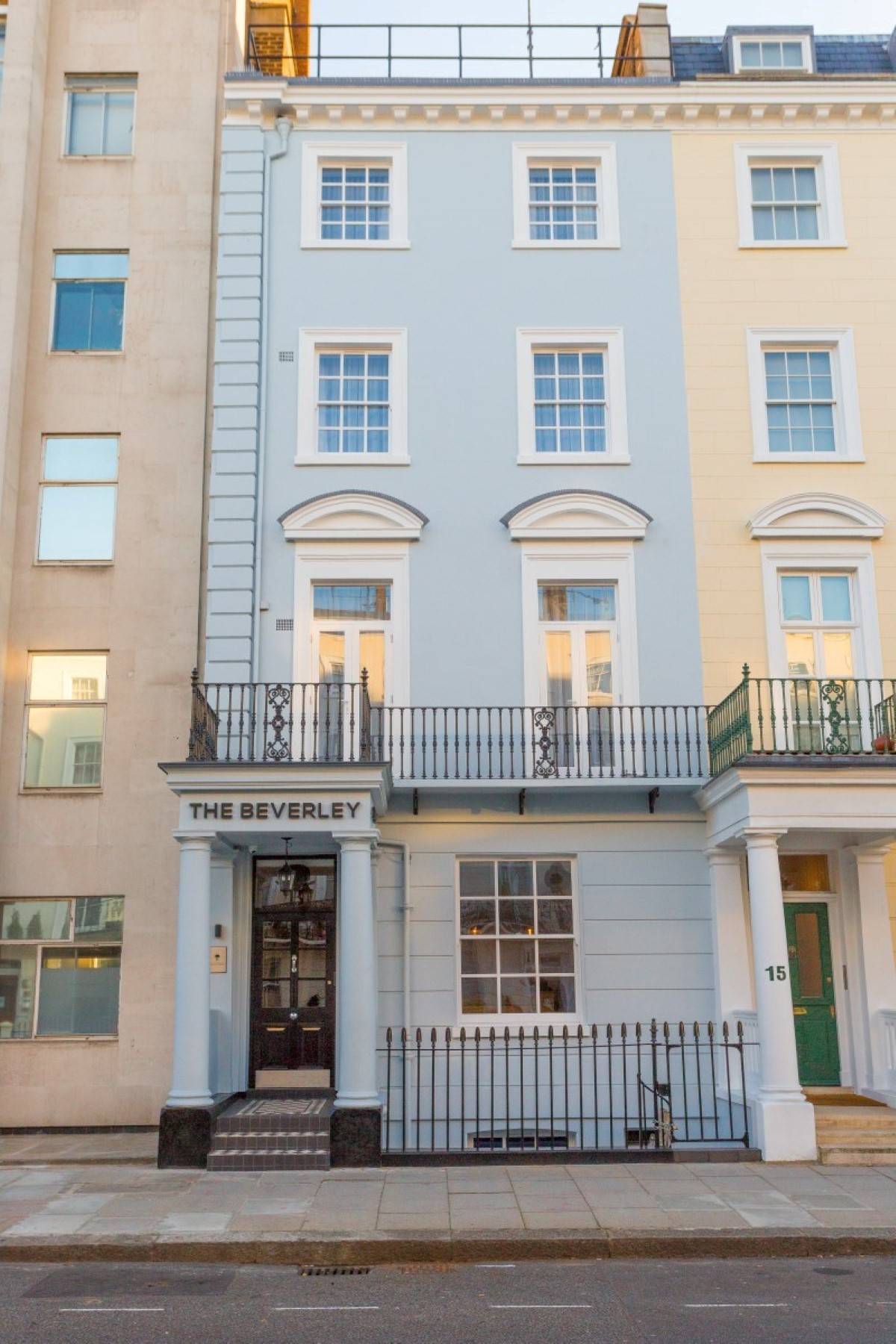 The Beverley Hotel London - Victoria en journée • Réservation à l'heure ...