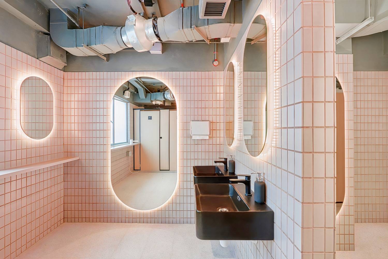 KINN Capsule Hotel, Singapore River : -29% during the day - Dayuse.com