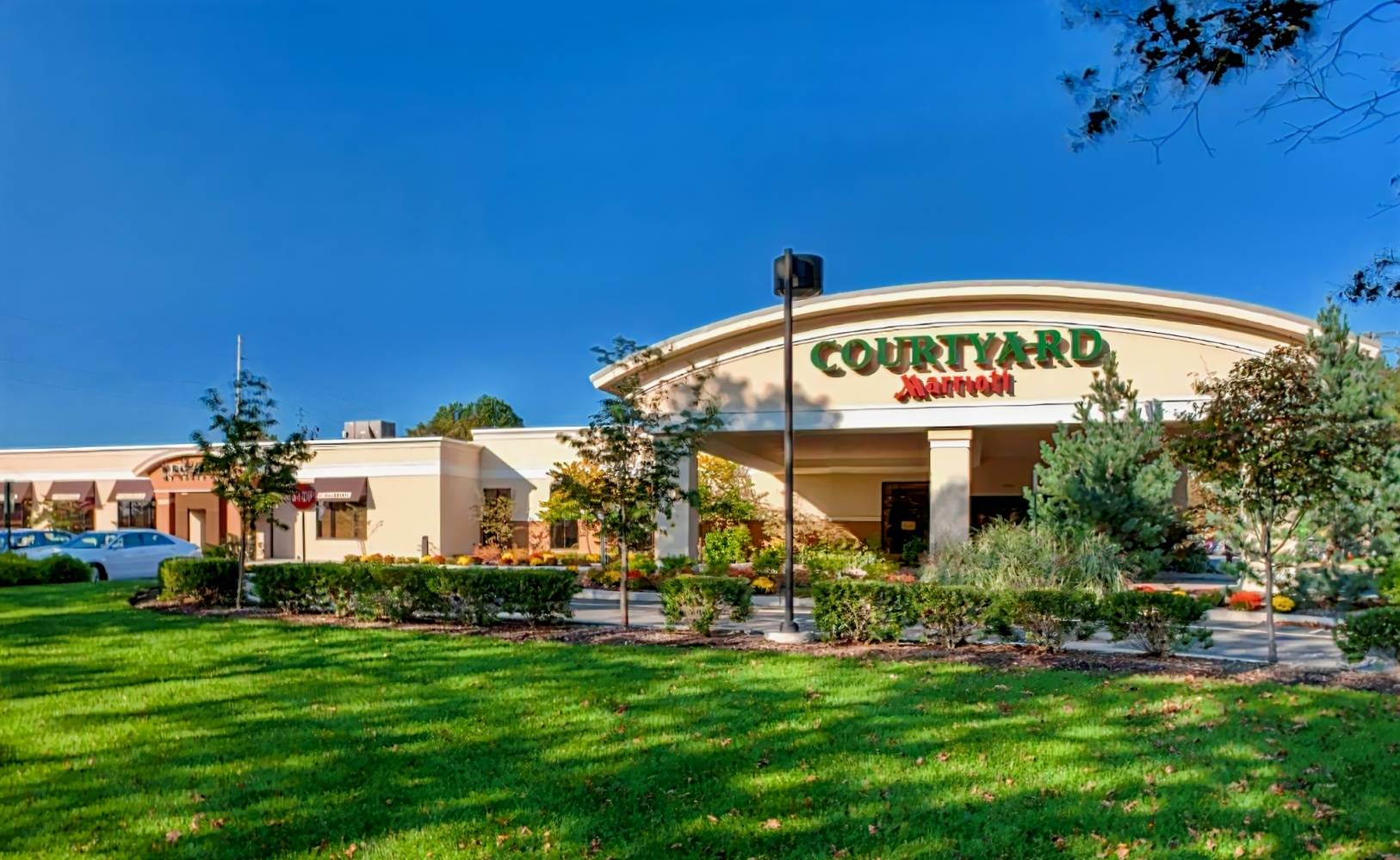 Courtyard by Marriott Montvale, Montvale, NJ : -23% en journée ...
