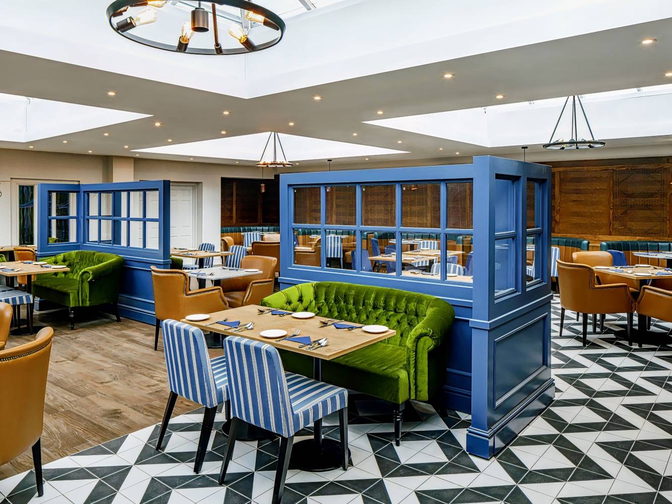 Mercure Oxford Hawkwell House Hotel, Oxfordshire : -34% during the day ...