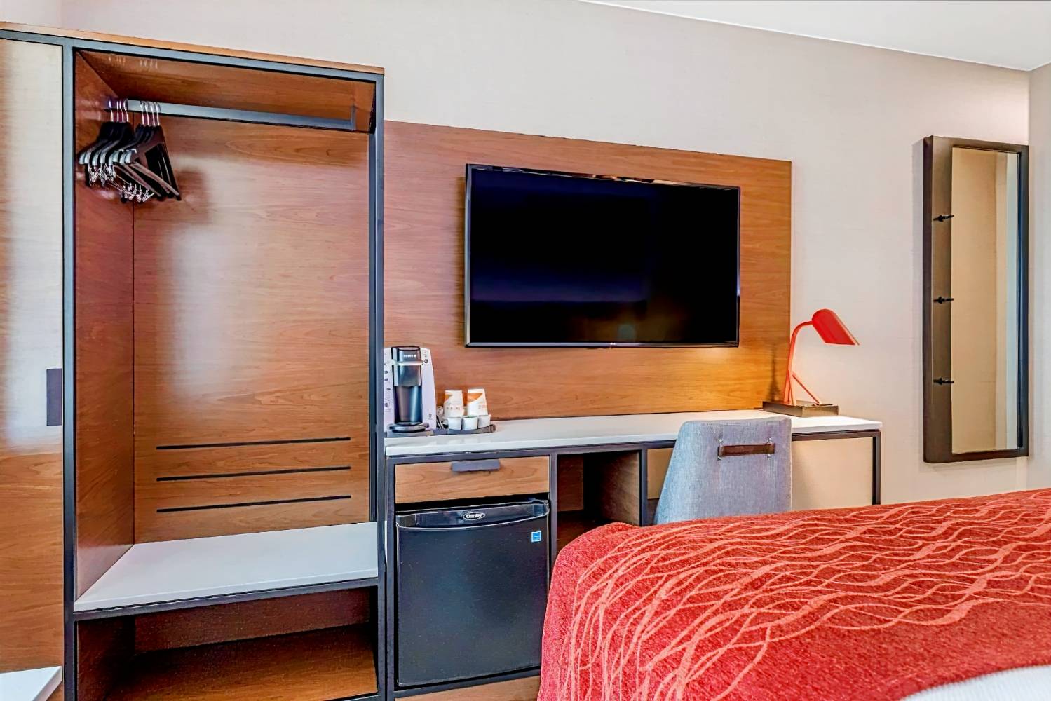 Comfort Inn JFK Airport, Jamaica : -41% during the day - Dayuse.com