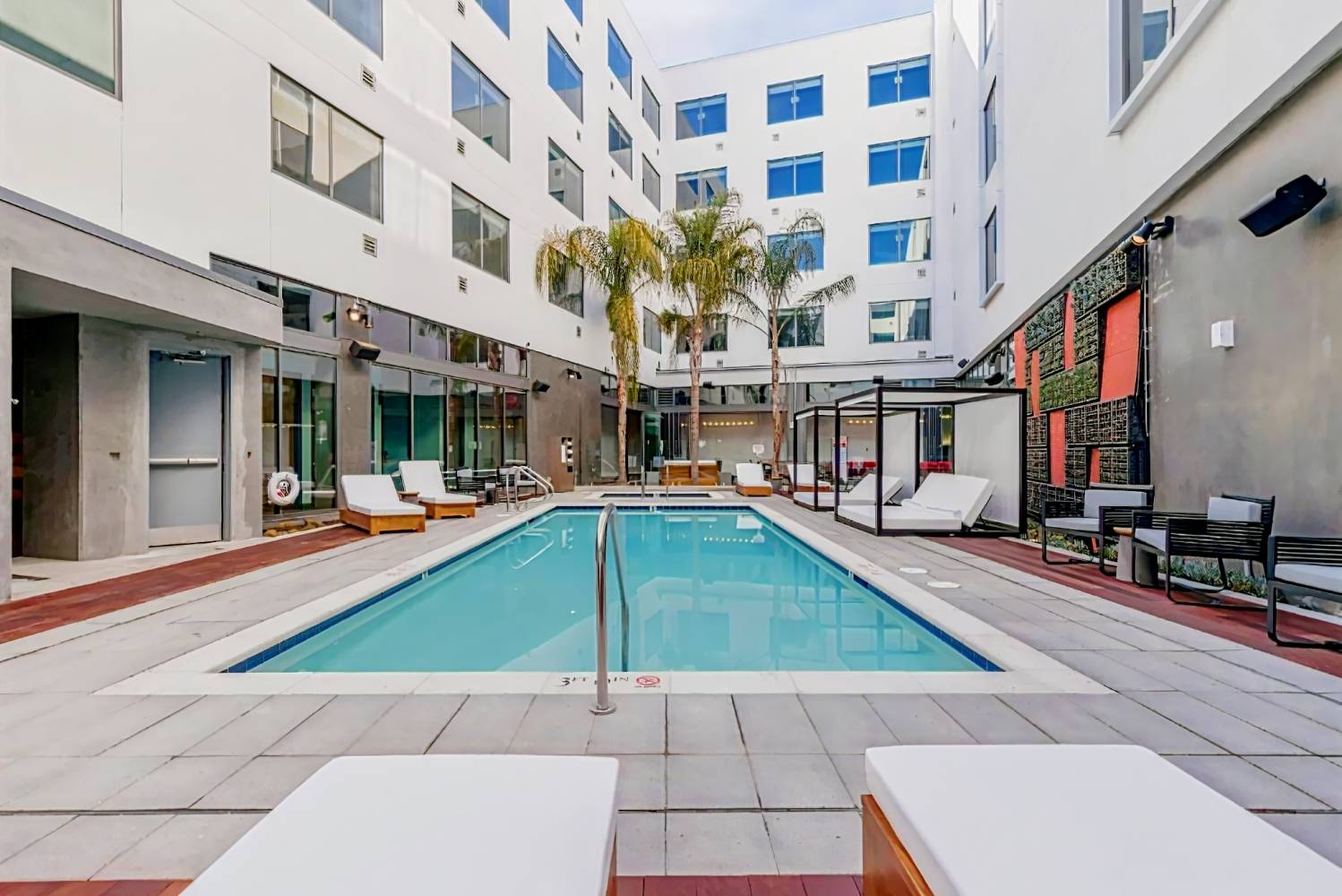 Shashi Hotel Mountain View, an Urban Resort, Mountain View : -54% en journée • Réservation à l ...