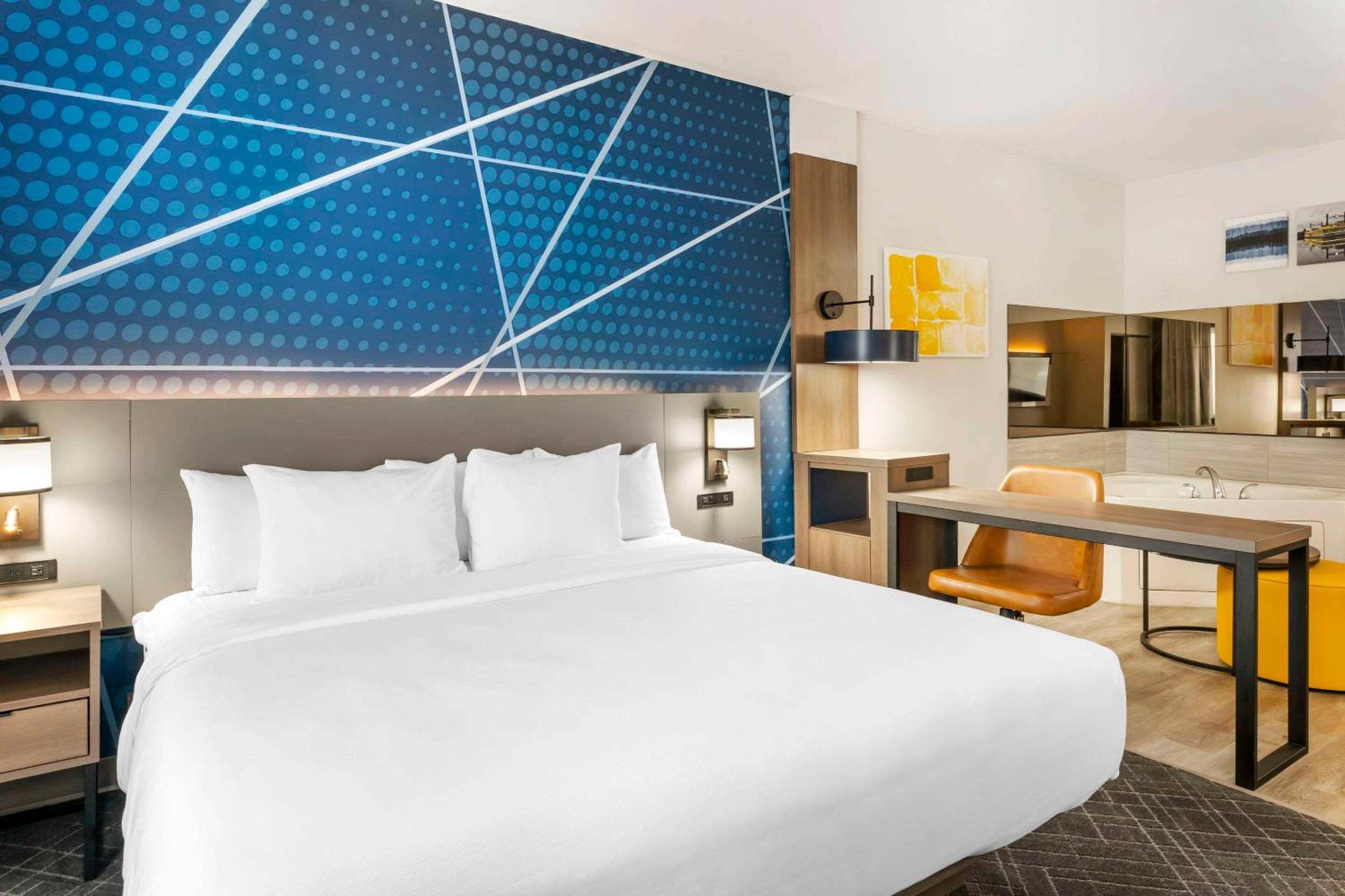 Comfort Suites Elgin, Elgin : -20% en journée • Réservation à l'heure l ...