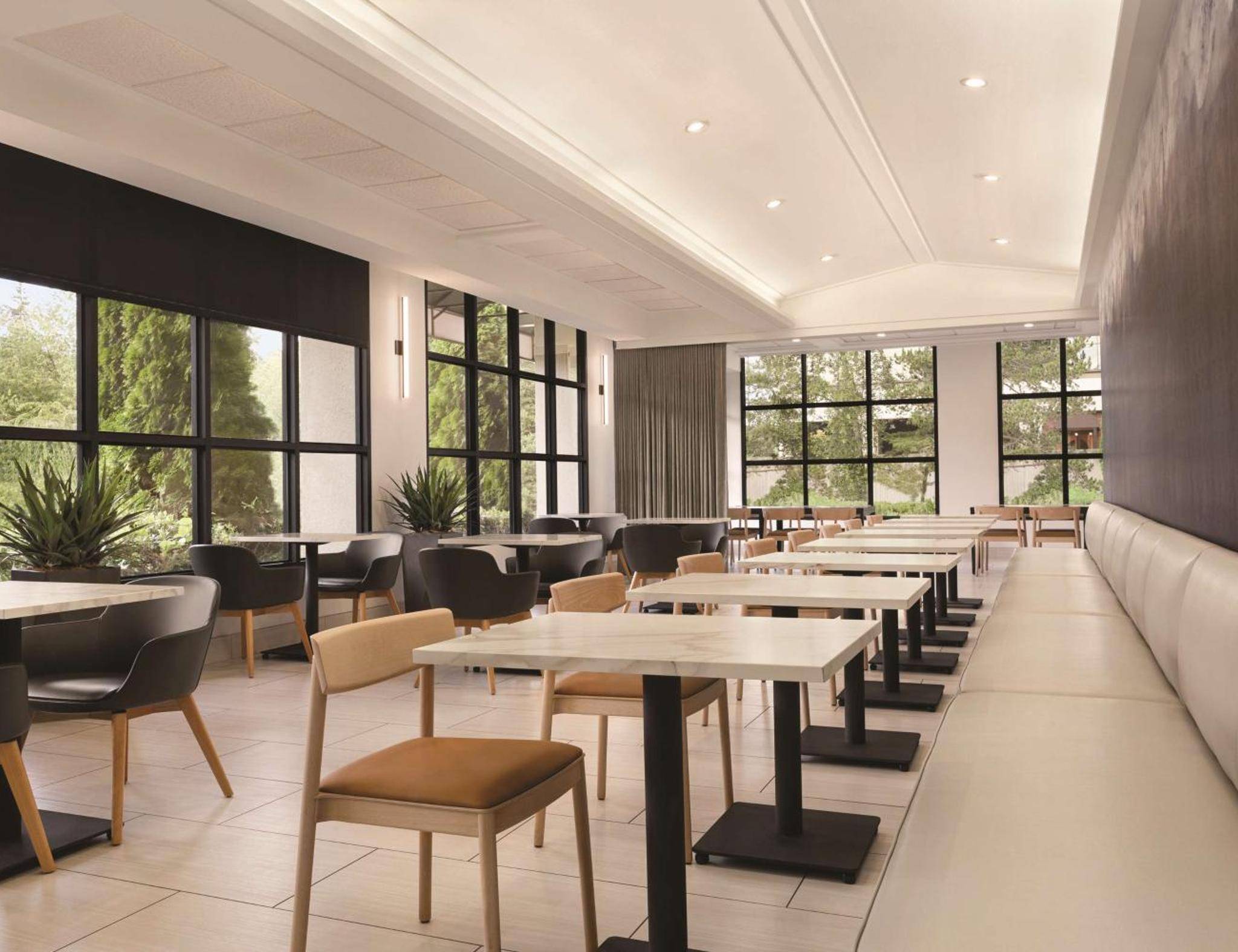 Radisson Seattle Airport, SeaTac : -25% during the day - Dayuse.com