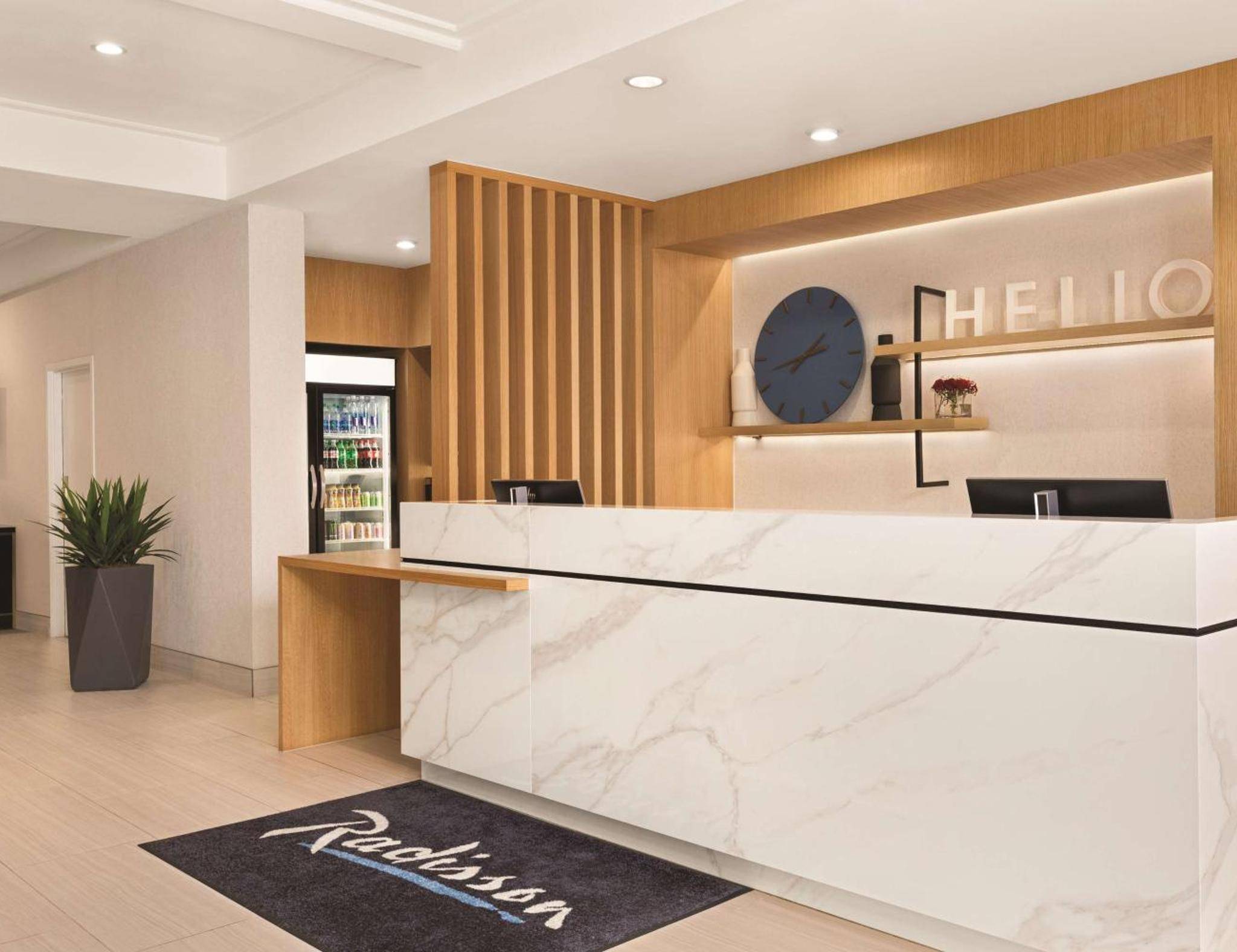 Radisson Seattle Airport, SeaTac : -25% during the day - Dayuse.com