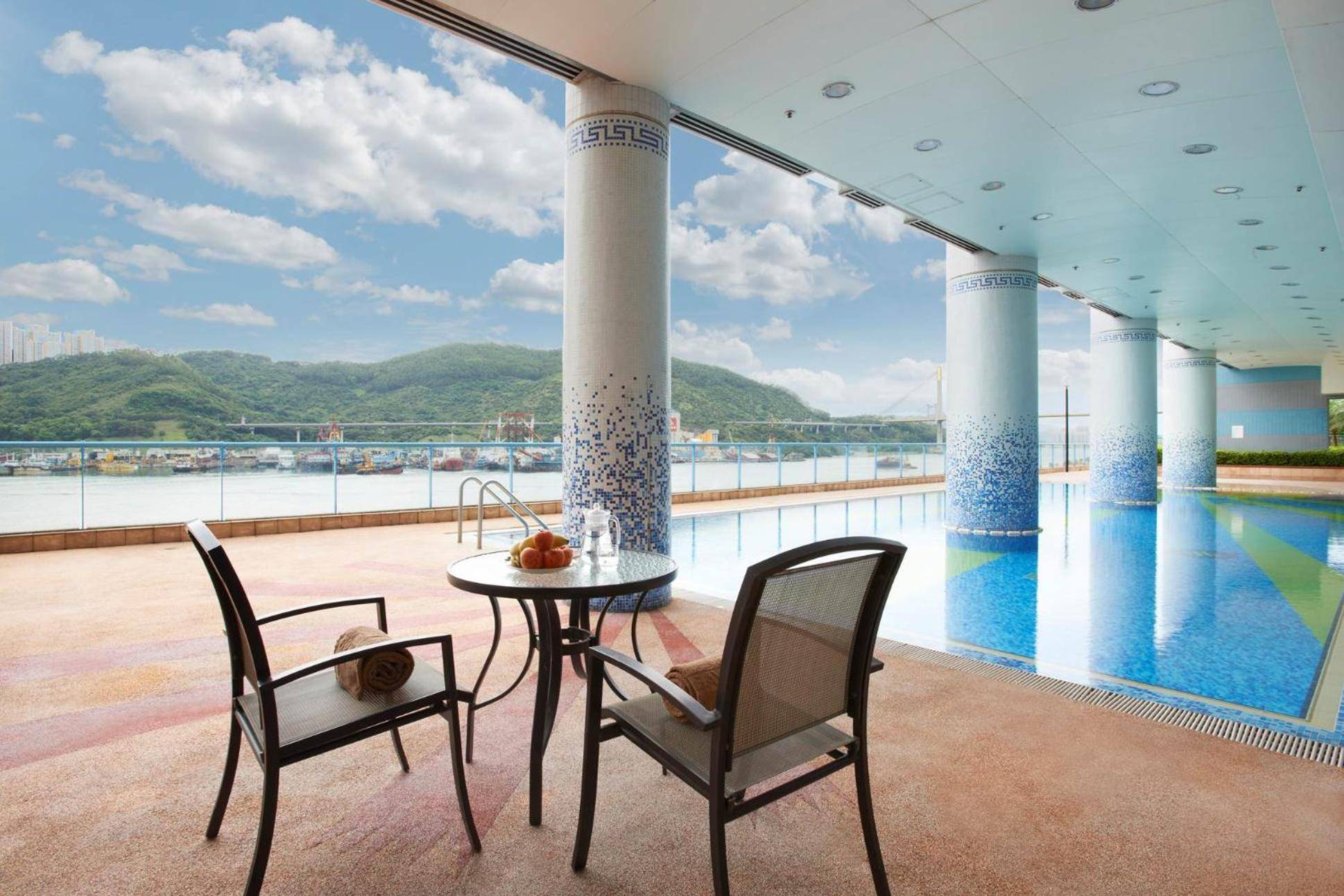 Grand Bay View Hotel & Resort, Tsuen Wan : -54% am Tag - Dayuse.de