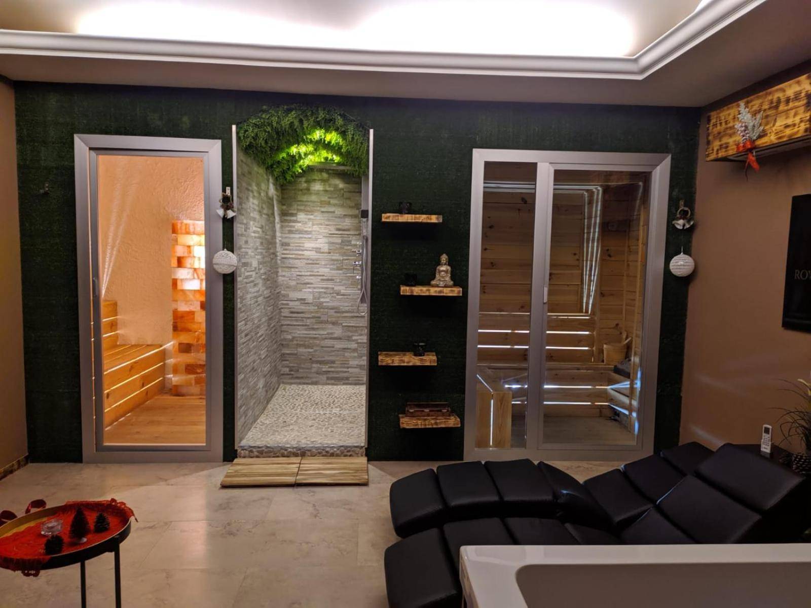 Royalty Rooms & Spa, Napoli : -50% during the day - Dayuse.com