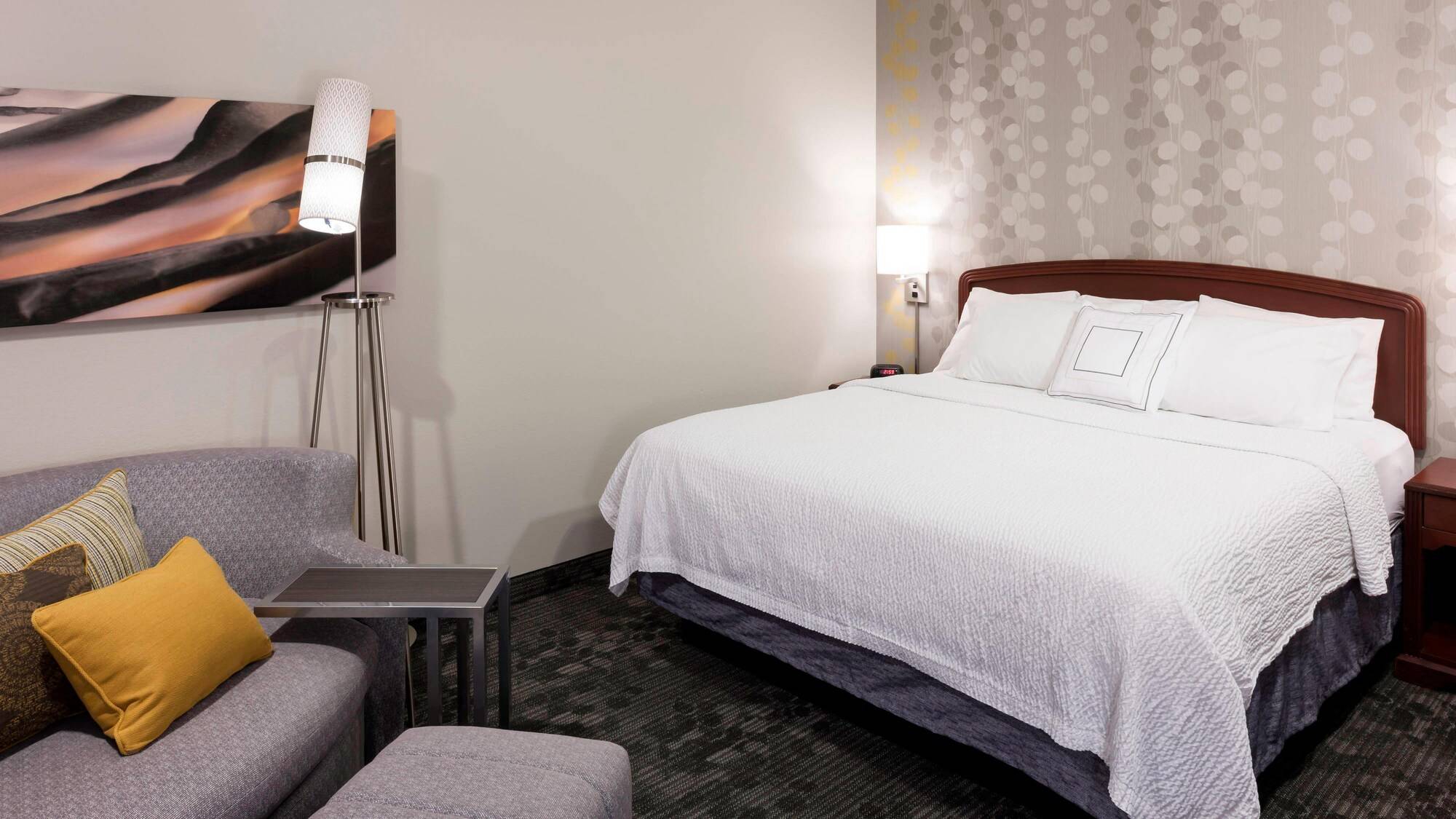 Courtyard by Marriott Wichita East, Wichita : -29% during the day ...