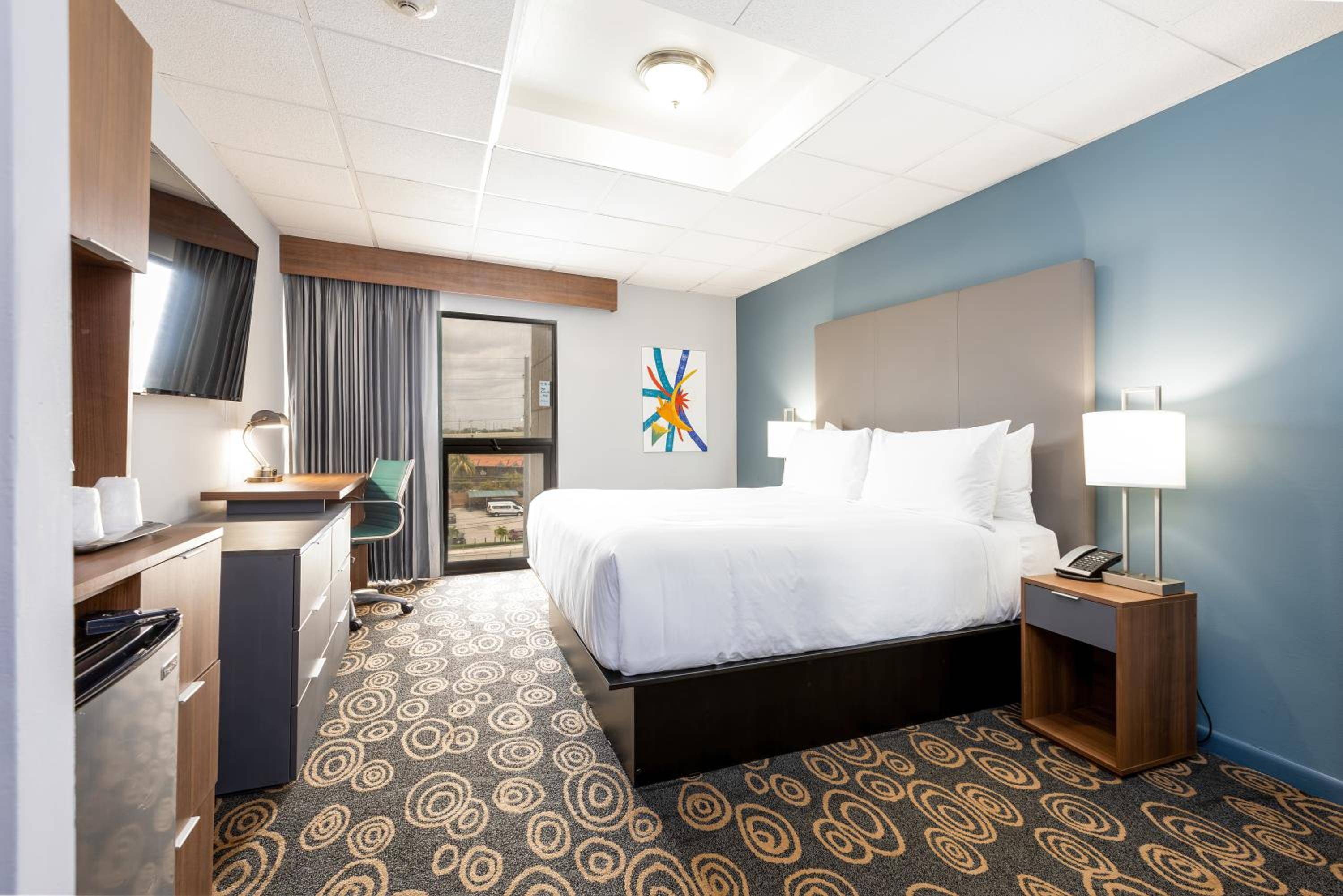 Regency Miami Airport by Sonesta, Flagami : -54% during the day ...