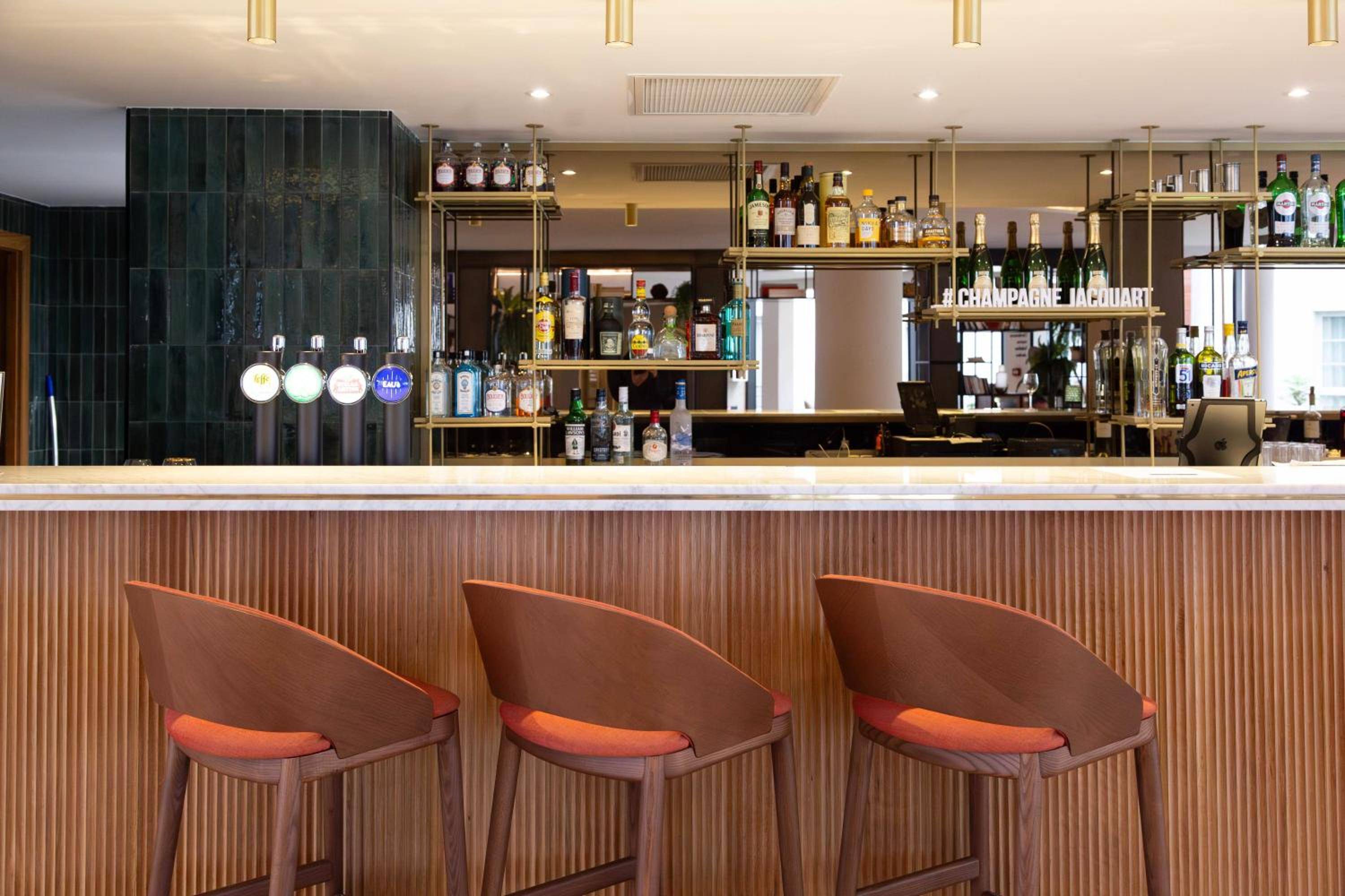 Paxton Paris MLV, Ferrières-en-Brie : -28% en journée • Réservation à l ...