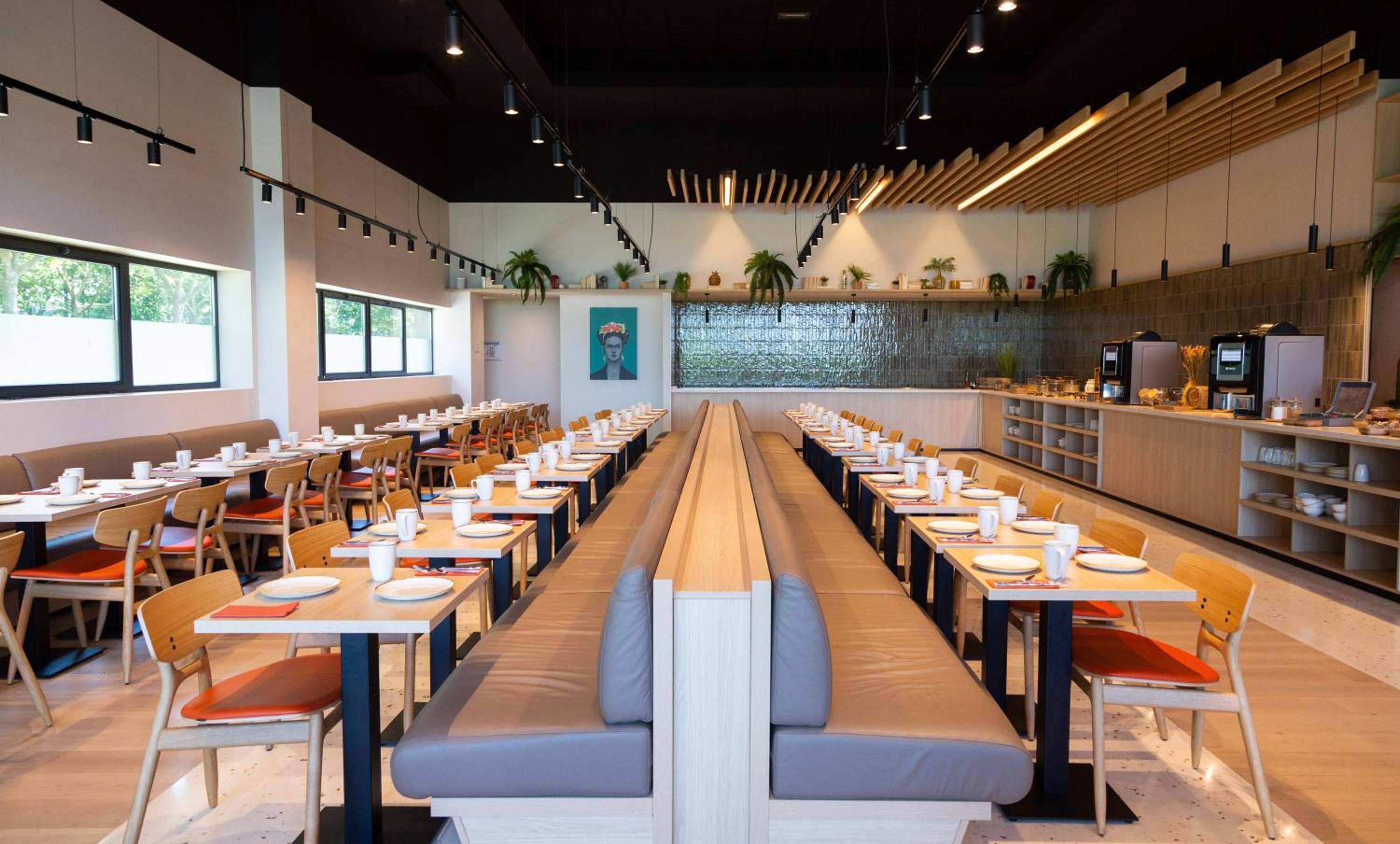 Paxton Paris MLV, Ferrières-en-Brie : -28% en journée • Réservation à l ...