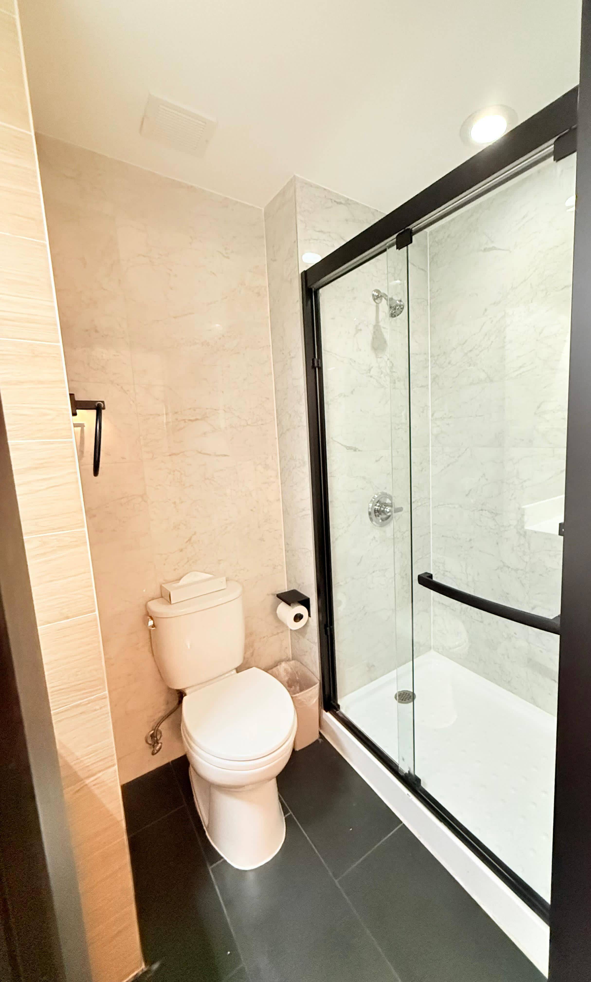 BKWAY CYPRESS HILLS, Cypress Hills : -57% during the day - Dayuse.com