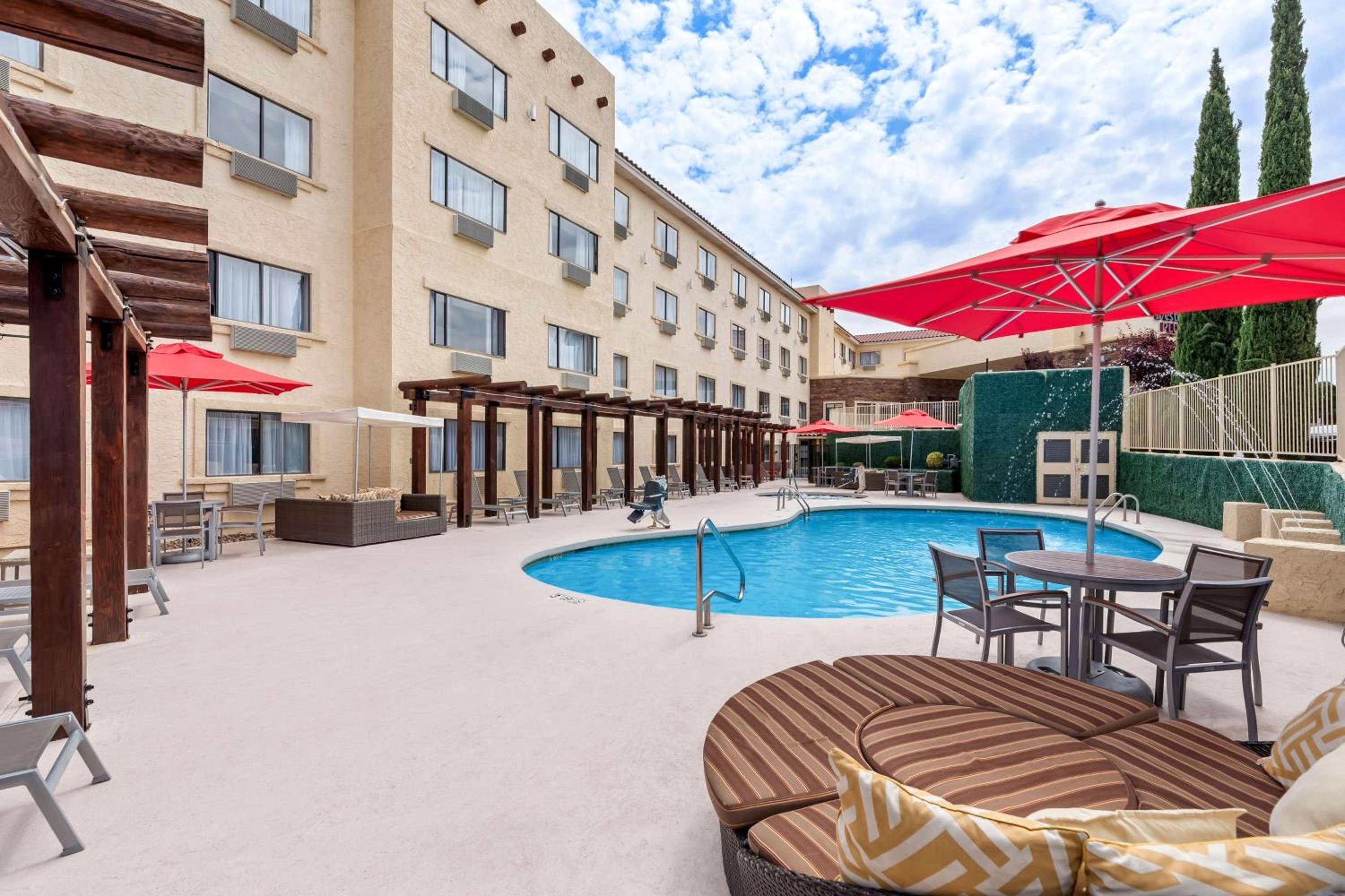 Best Western Plus At Lake Powell, Page : -46% during the day - Dayuse.com